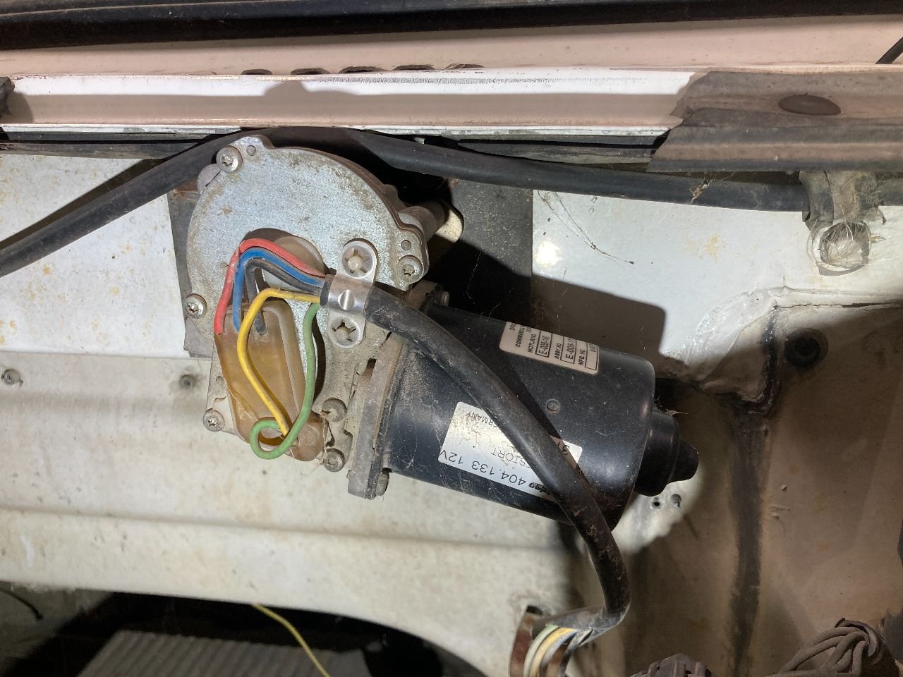 Volvo WCA Windshield Wiper Motor for Sale