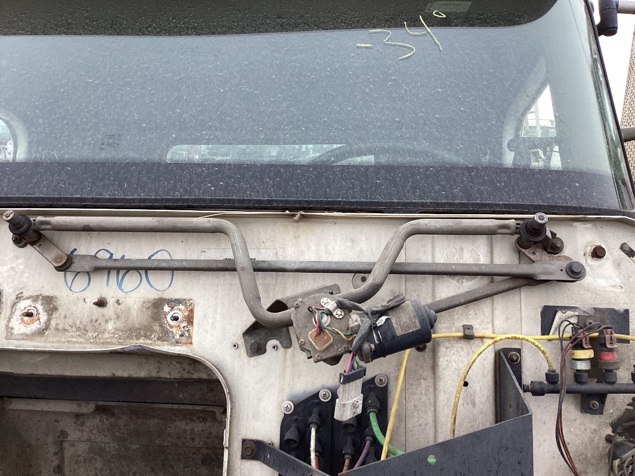 International 9400 Wiper Transmission for Sale