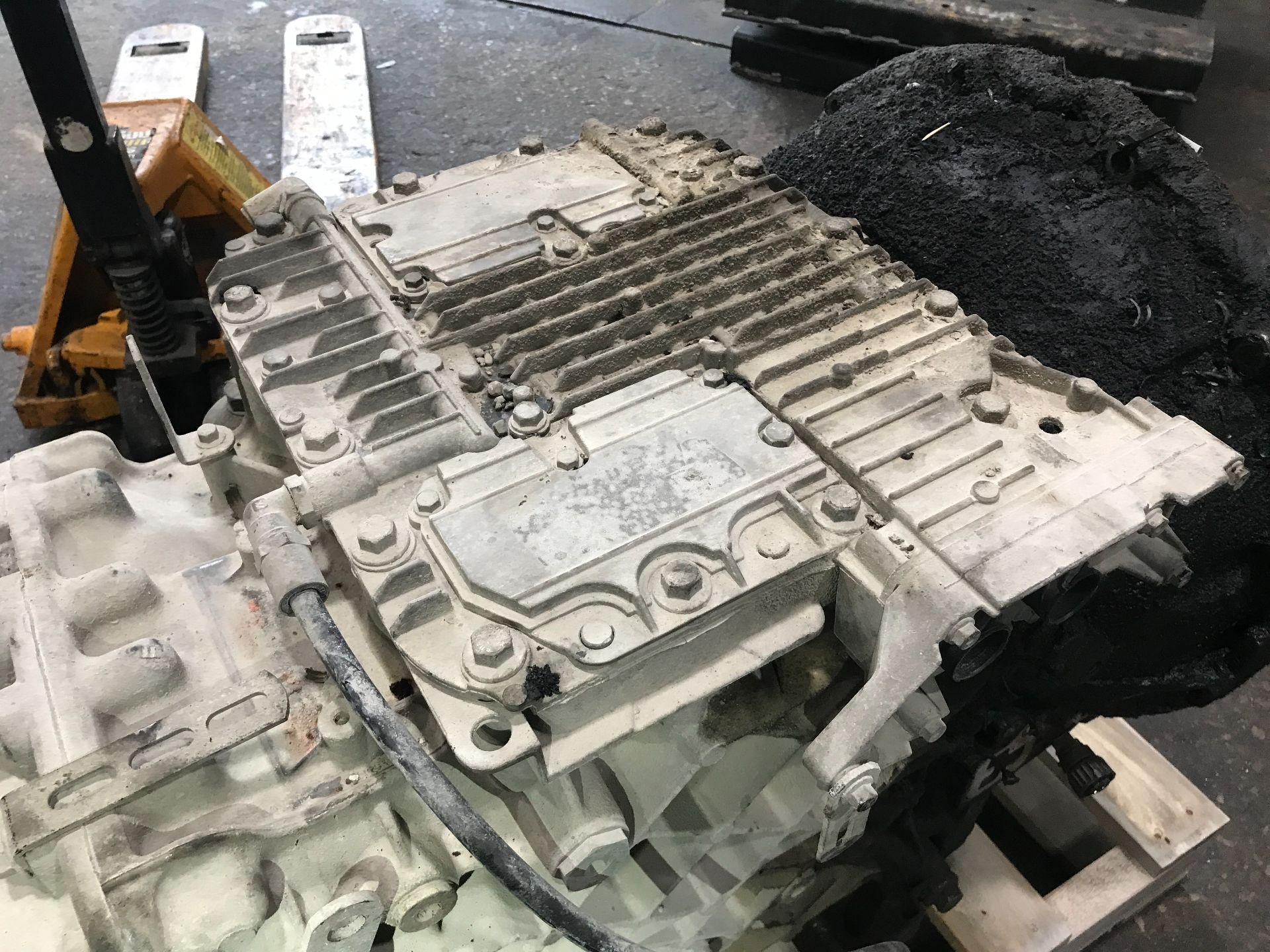 Mack ATO2612D Top Cover for Sale