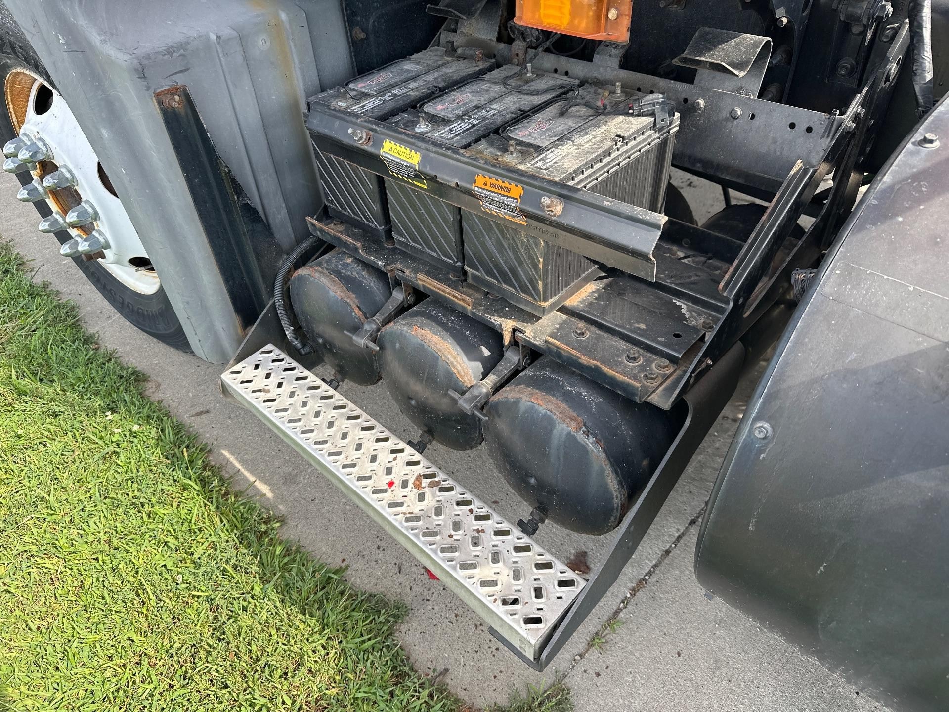 Mack CXU613 Battery Box for Sale