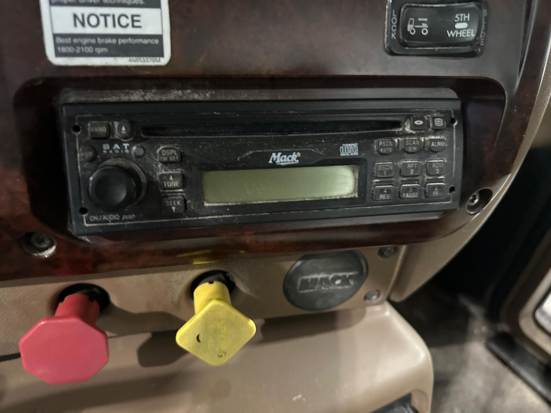 Mack CV GRANITE A/V Equipment (Radio) for Sale