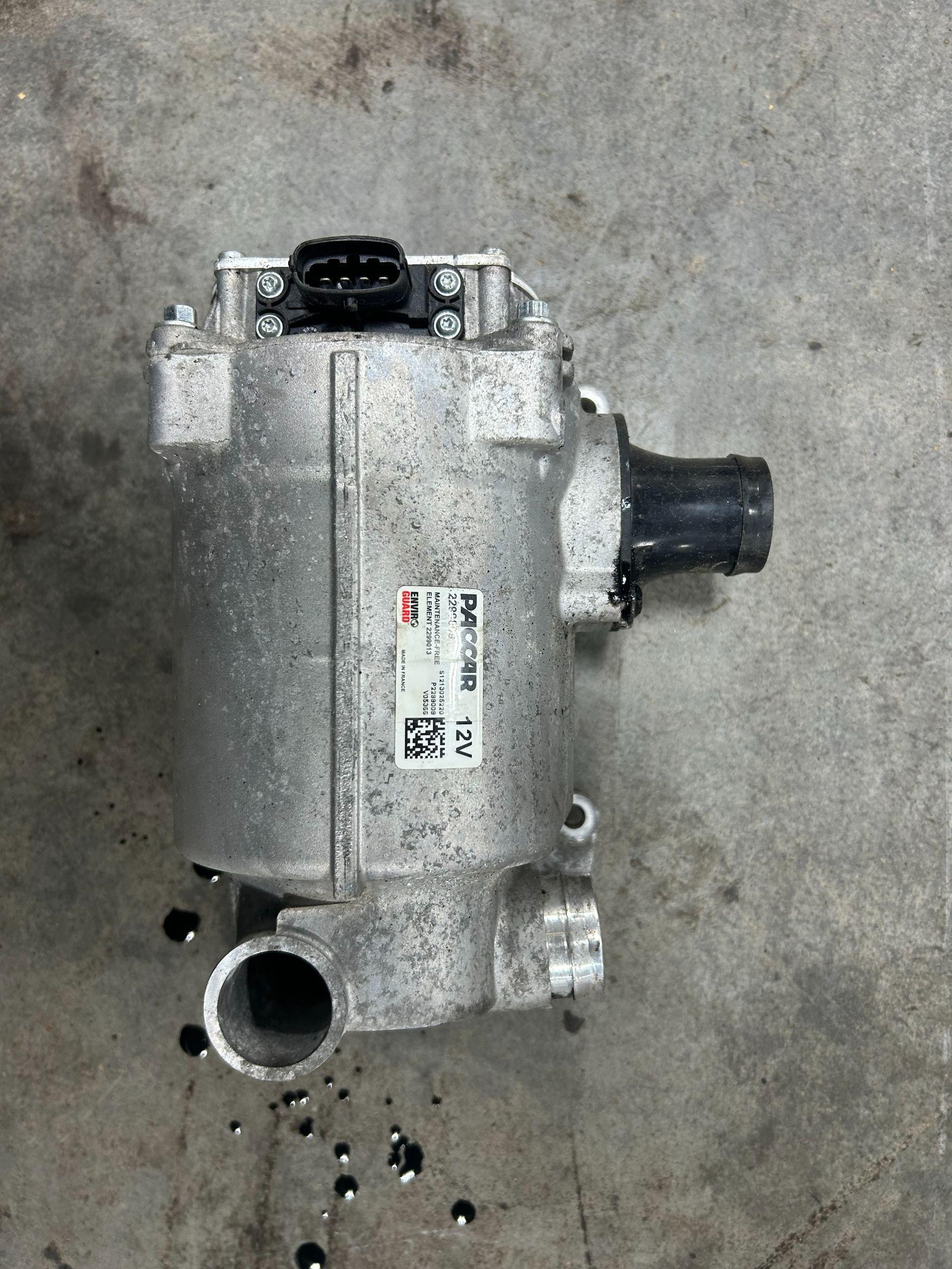 Paccar MX13 Engine Crankcase Breather for Sale