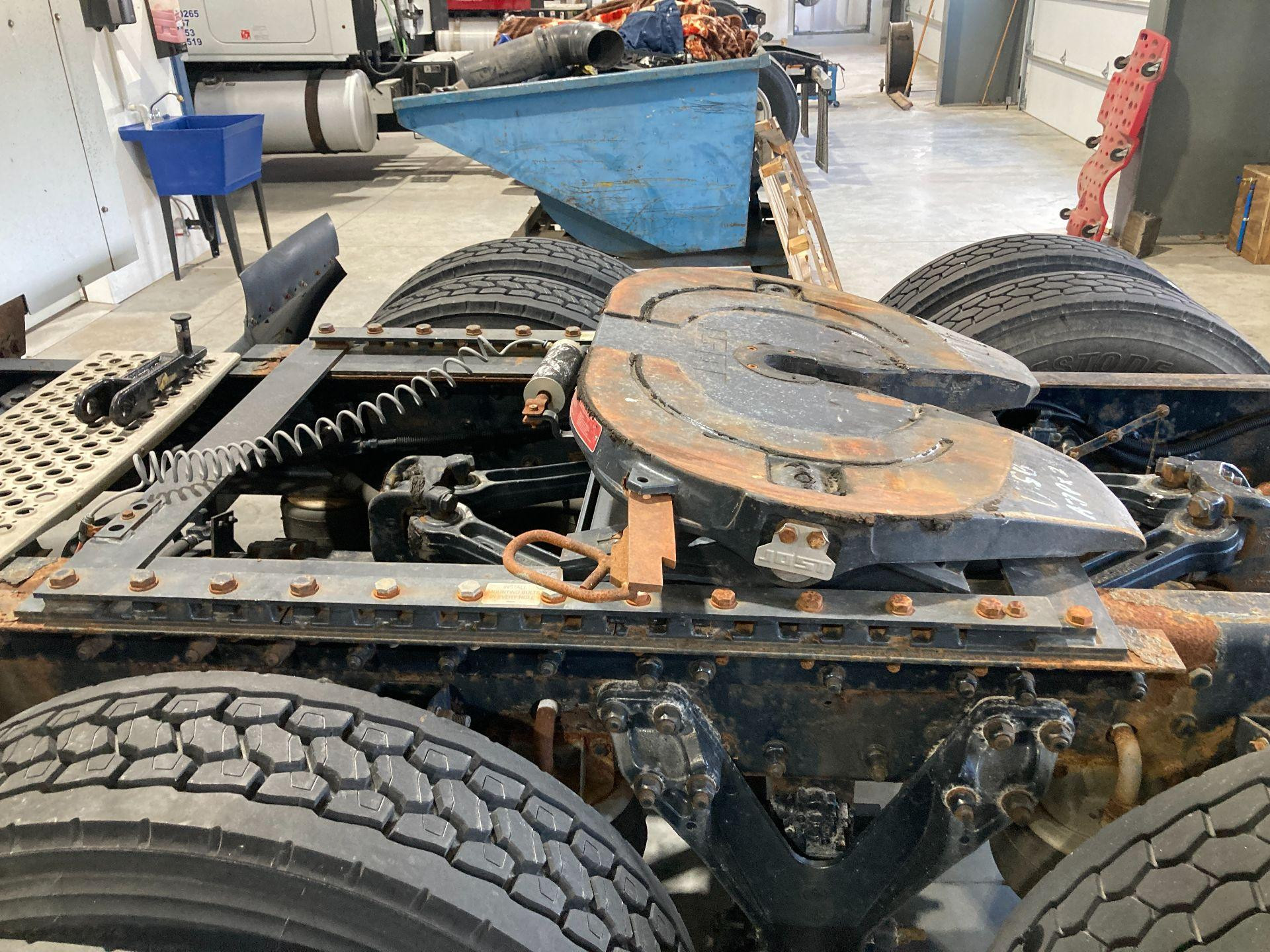 Jost JSK37UAL-DB8X Fifth Wheel for Sale