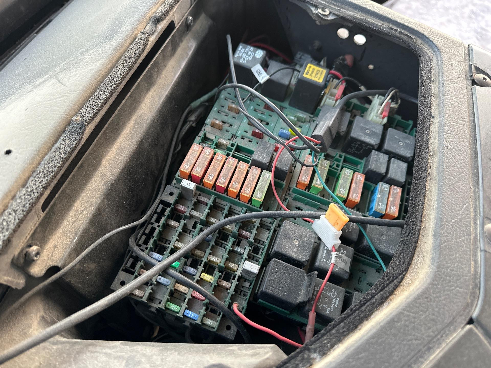 Volvo VHD Fuse Box for Sale