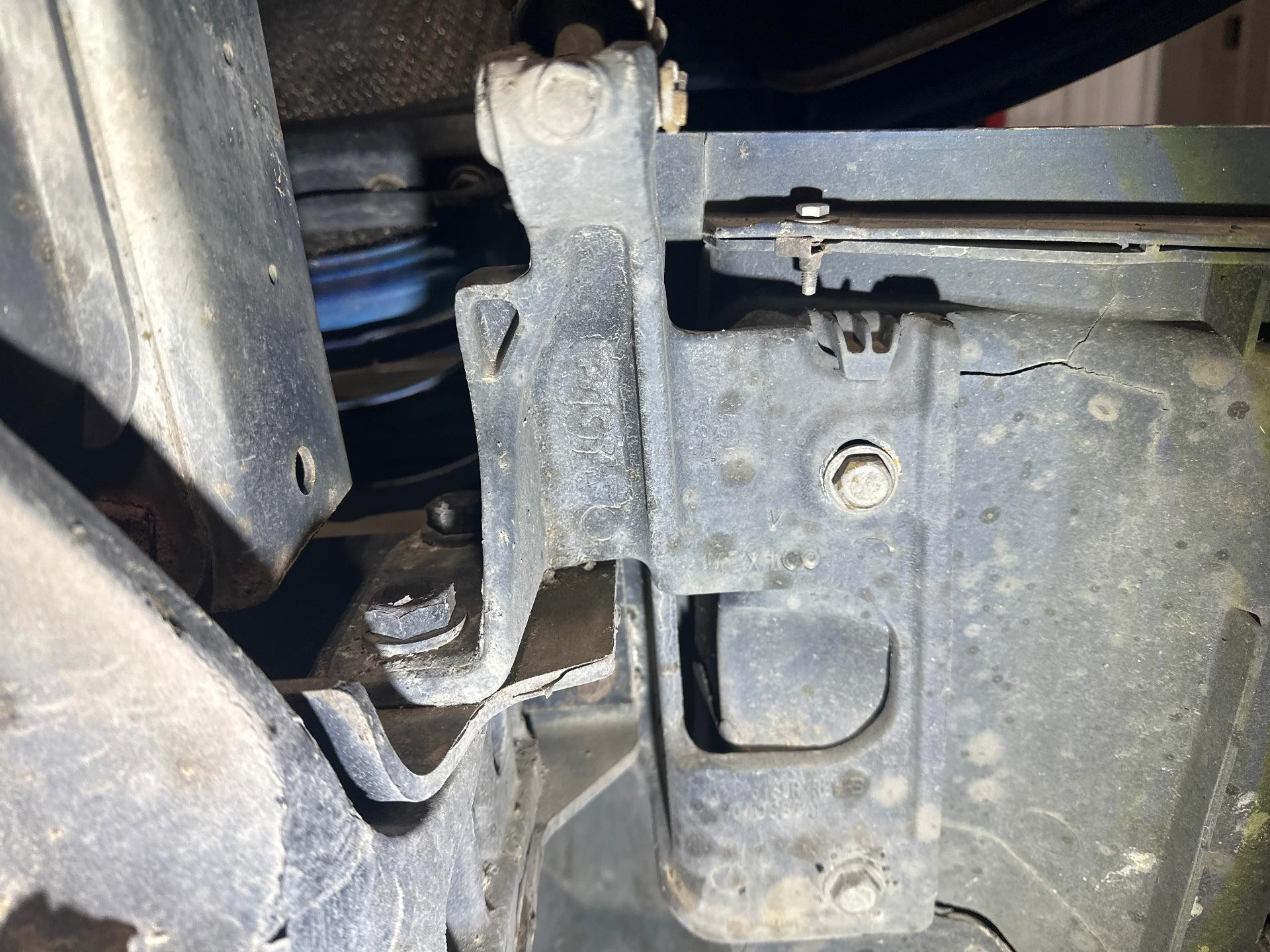 A11-6180R | Kenworth T680 Bumper Bracket for Sale