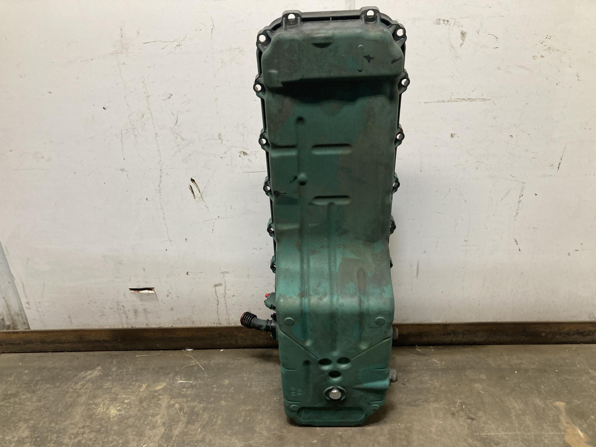 21368390 | Volvo D13 Engine Oil Pan for Sale