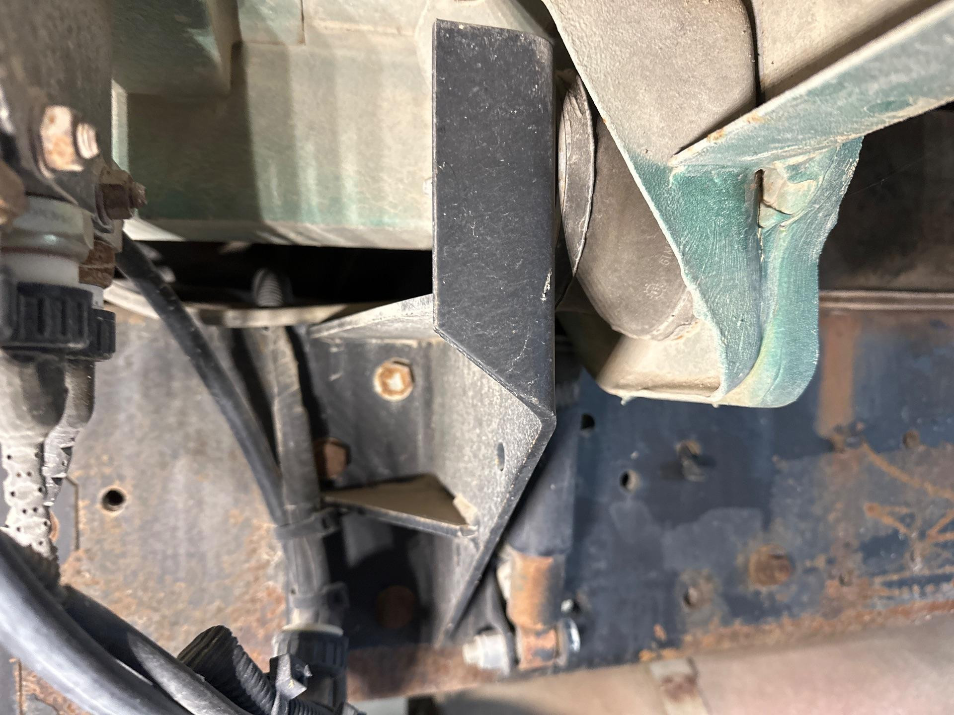 Mack CS MIDLINER Cab Suspension for Sale