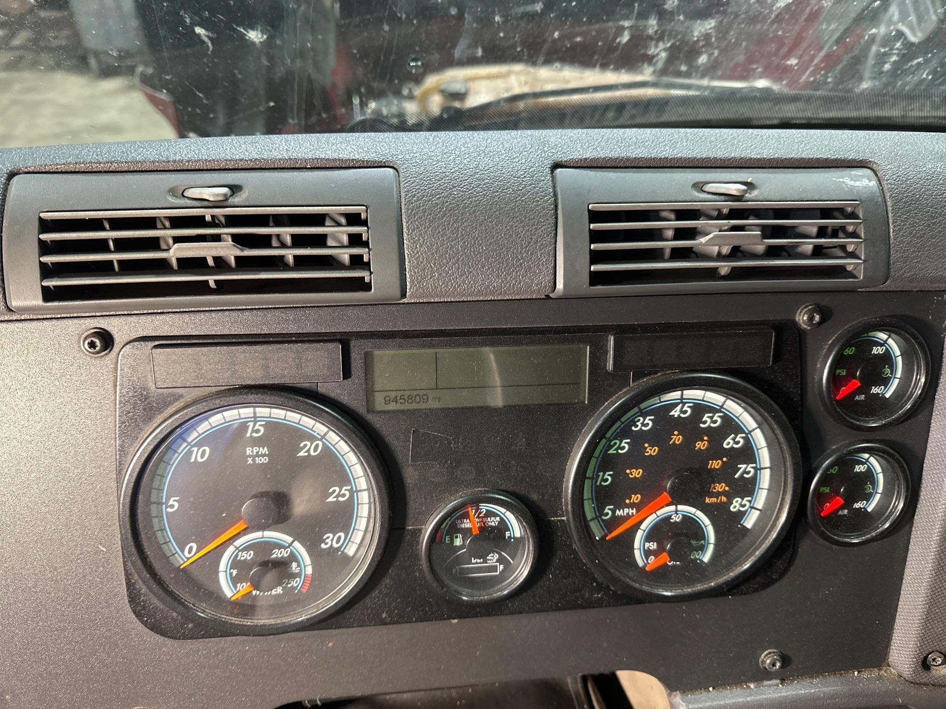 A22-73473-000 | Freightliner CASCADIA Speedometer Instrument Cluster for Sa