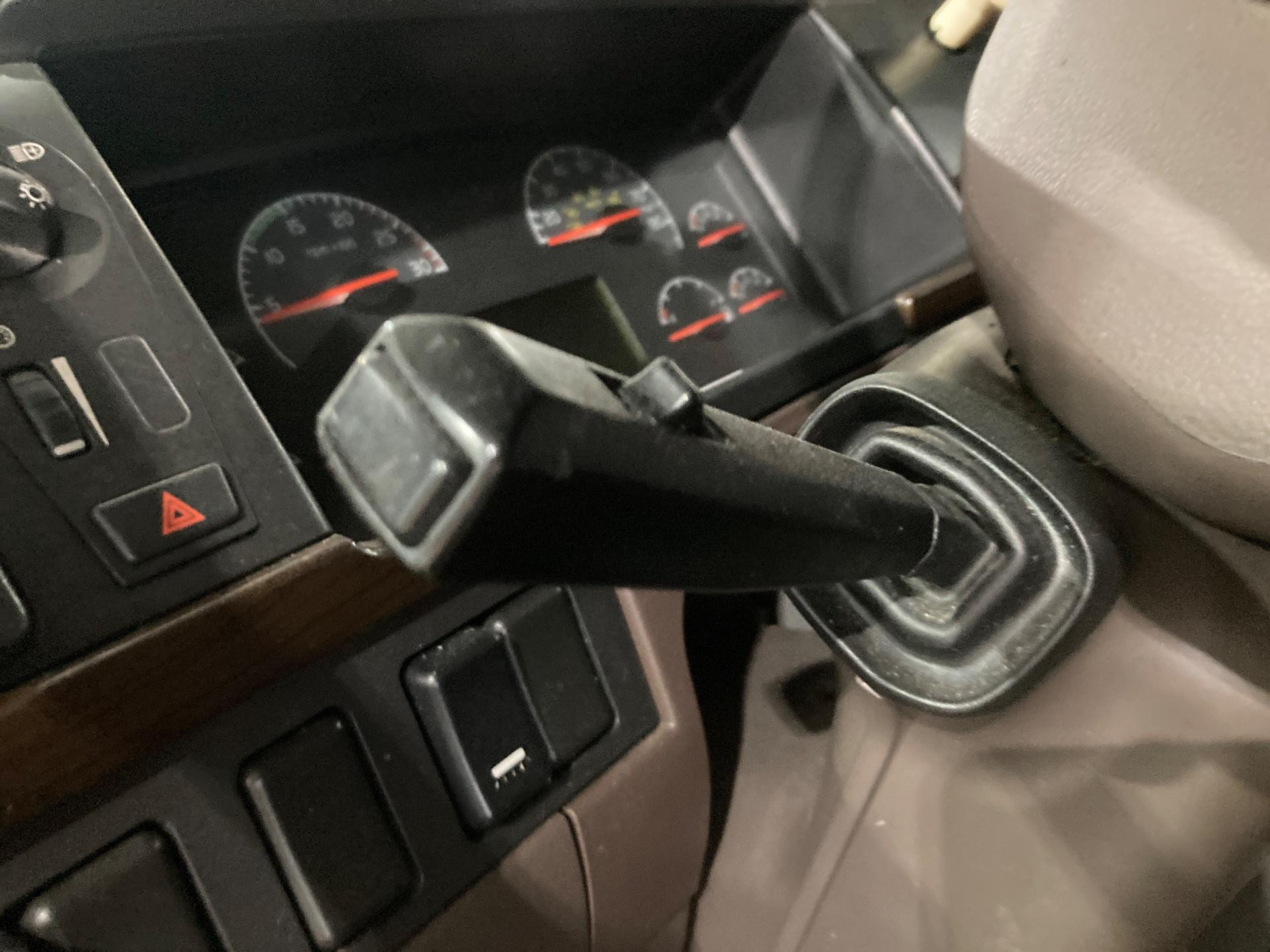20797838 | Volvo VNL Turn Signal/Column Switch for Sale
