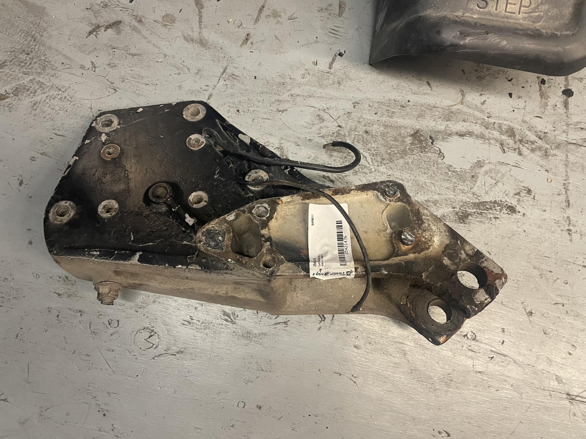 01-18909-R | Peterbilt 359 Frame Horn for Sale