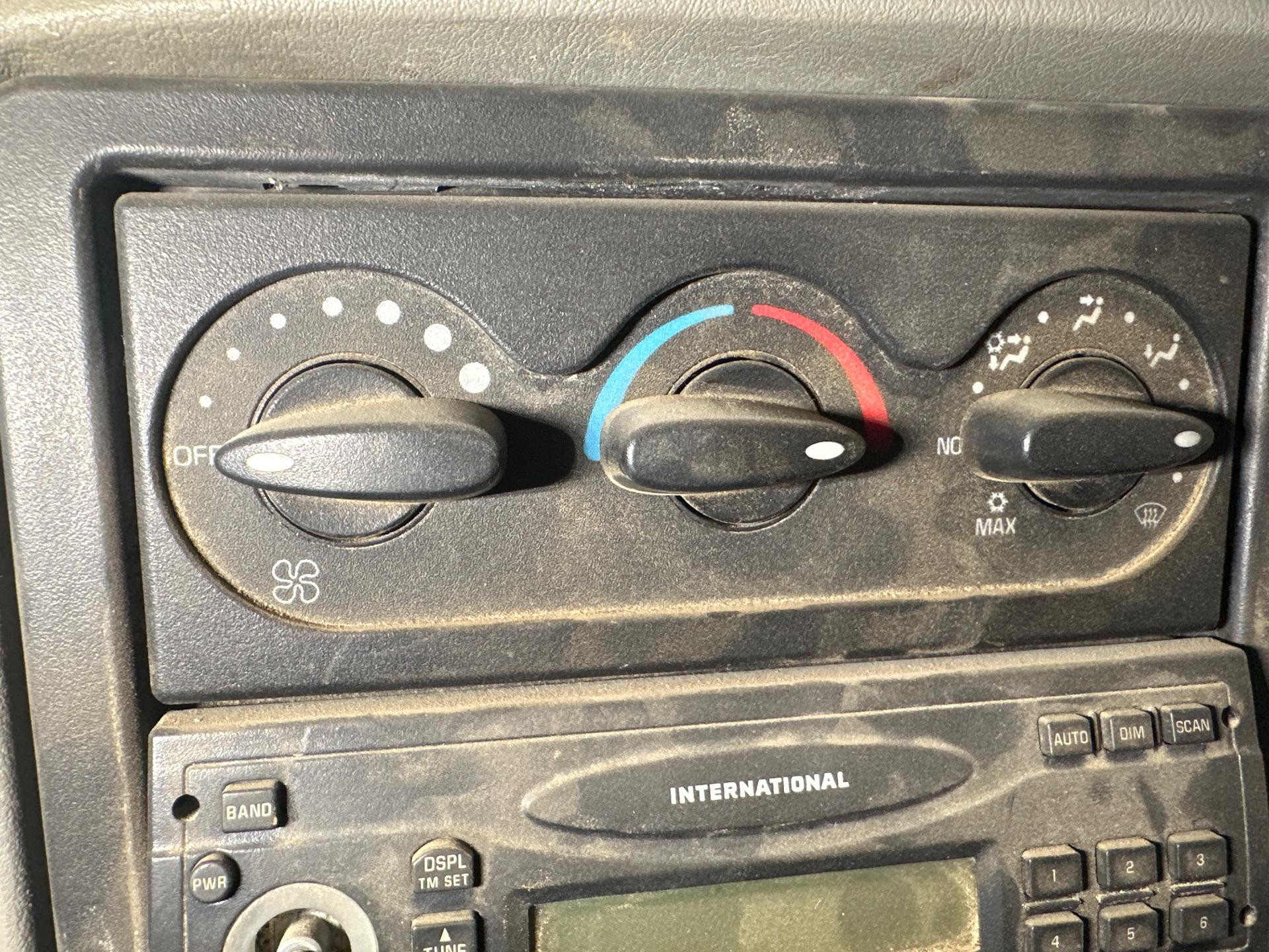 3545543C4 | International 7400 Heater & AC Temperature Control for Sale