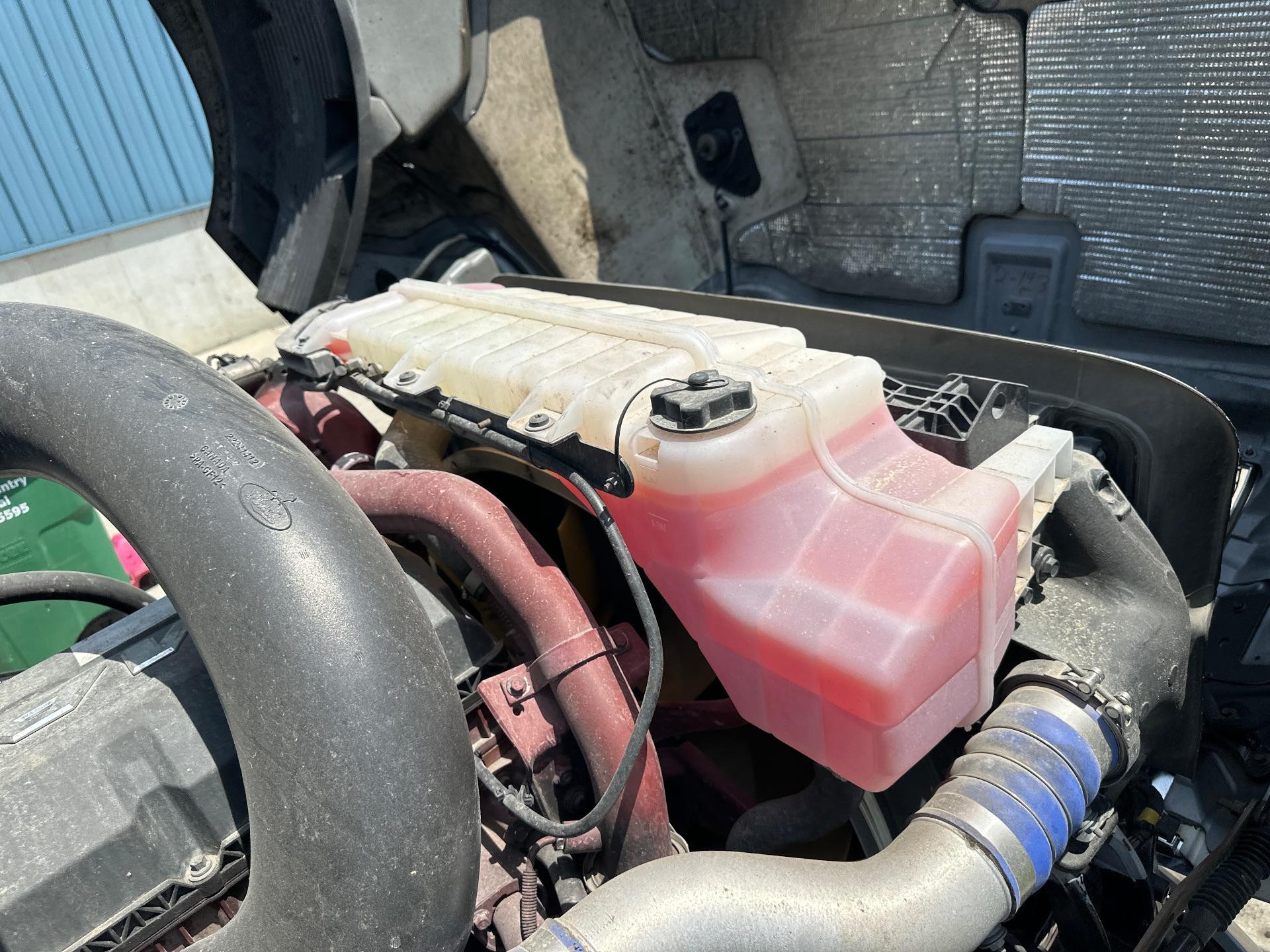 Mack ANTHEM (AN) Radiator Overflow Bottle for Sale