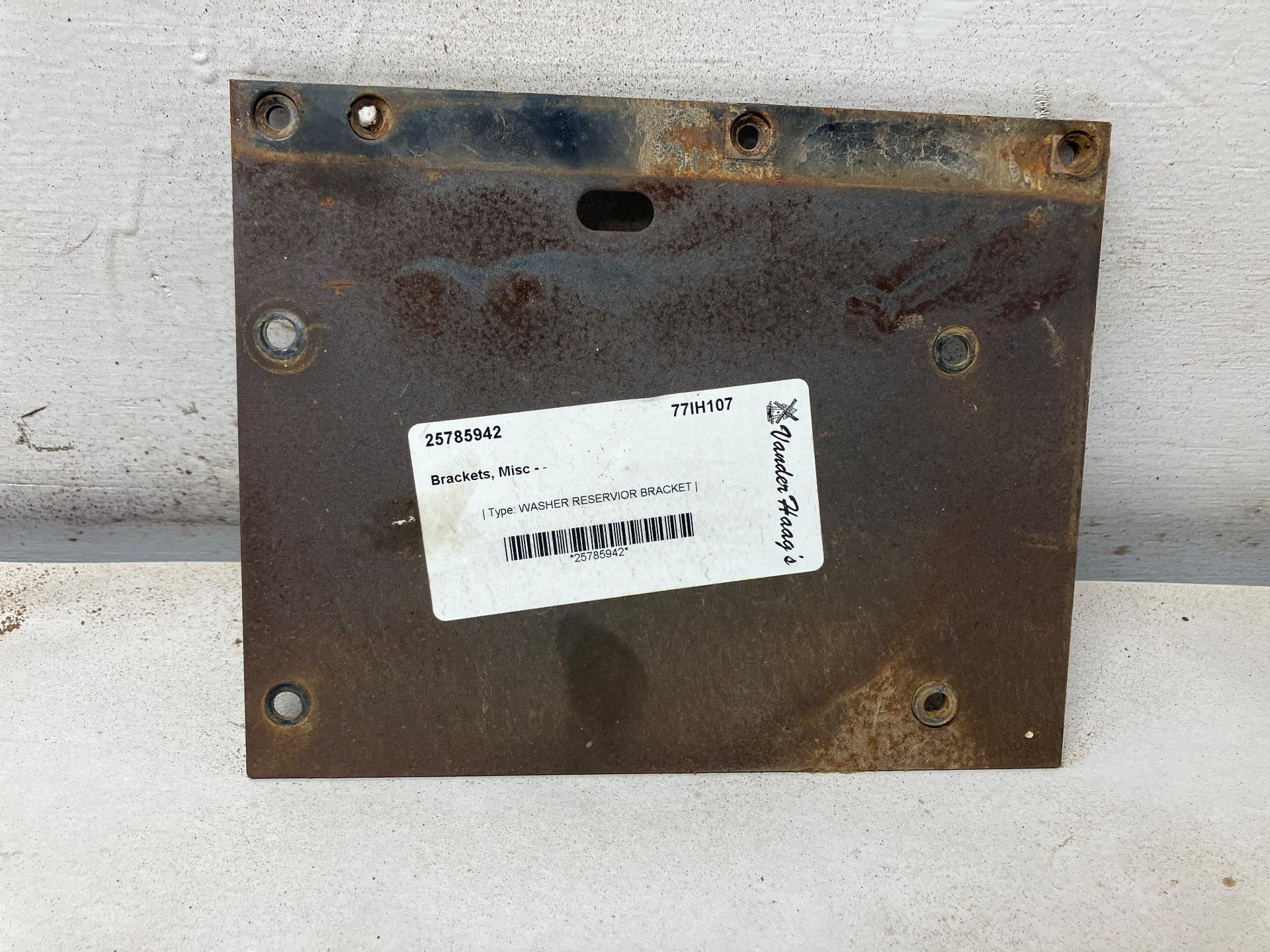 International 1800 LOADSTAR Brackets, Misc for Sale