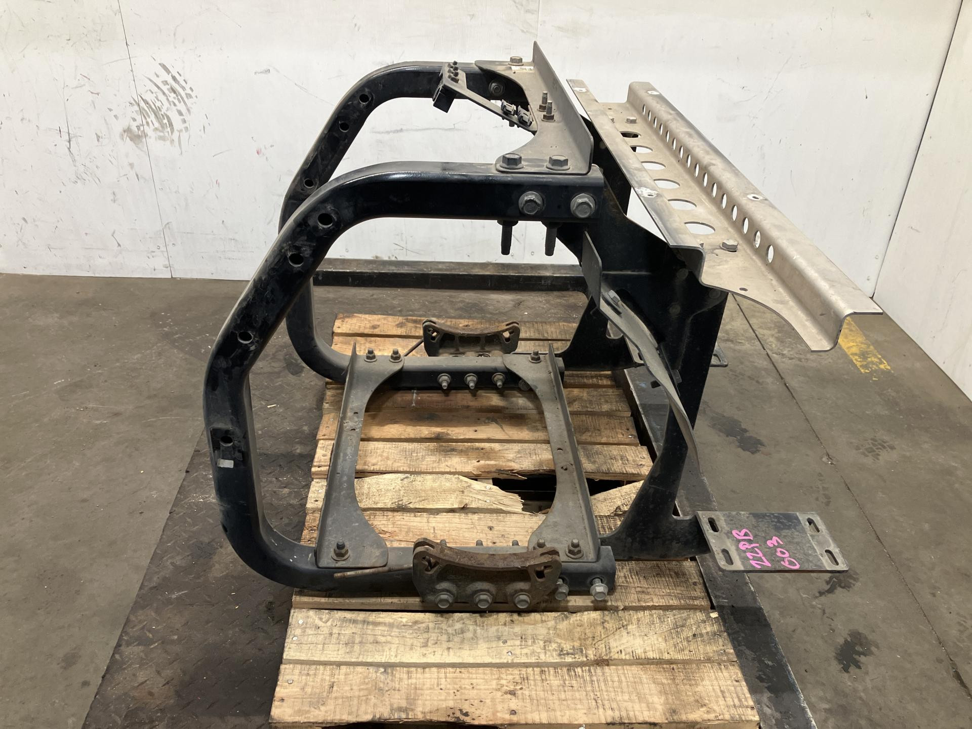D4900-1000 | Peterbilt 579 Brackets, Misc for Sale