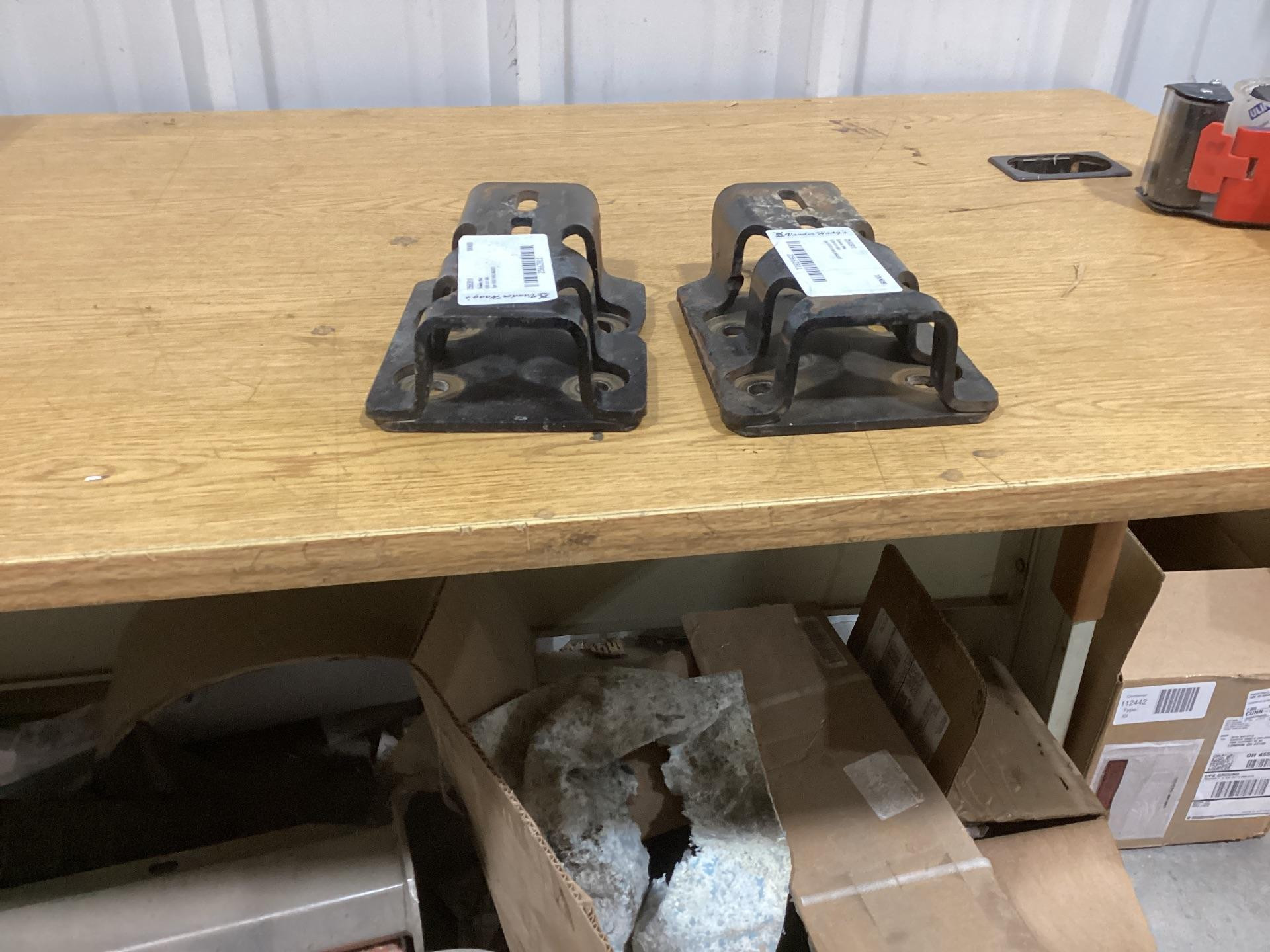 A11-1524 | Kenworth T660 Brackets, Misc for Sale