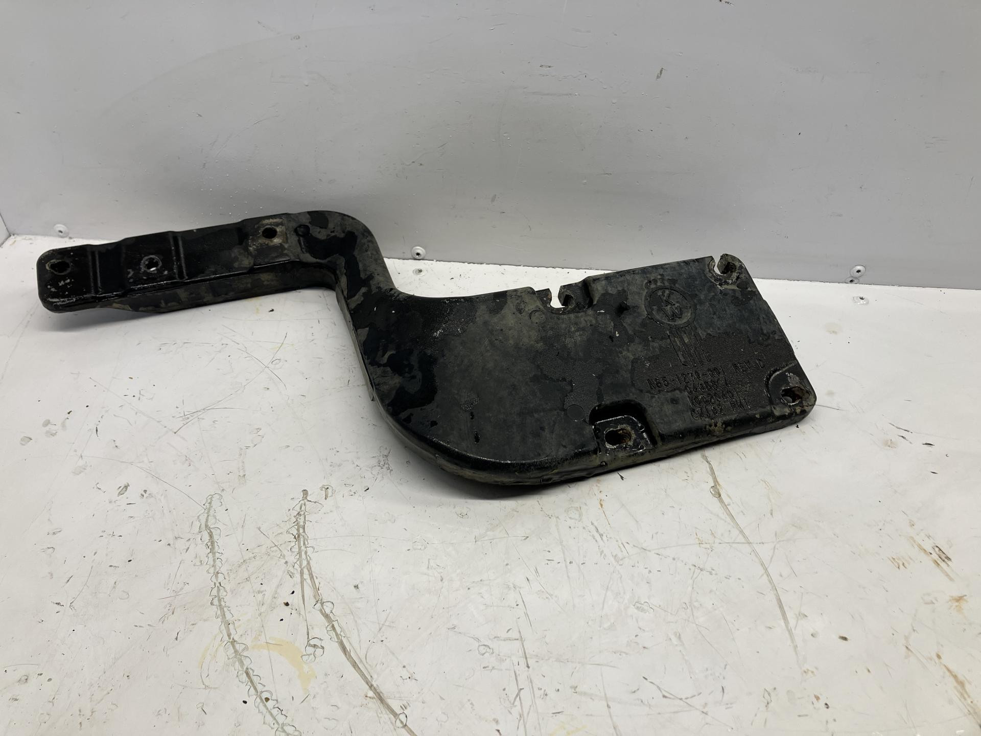 Kenworth T680 Brackets, Misc for Sale