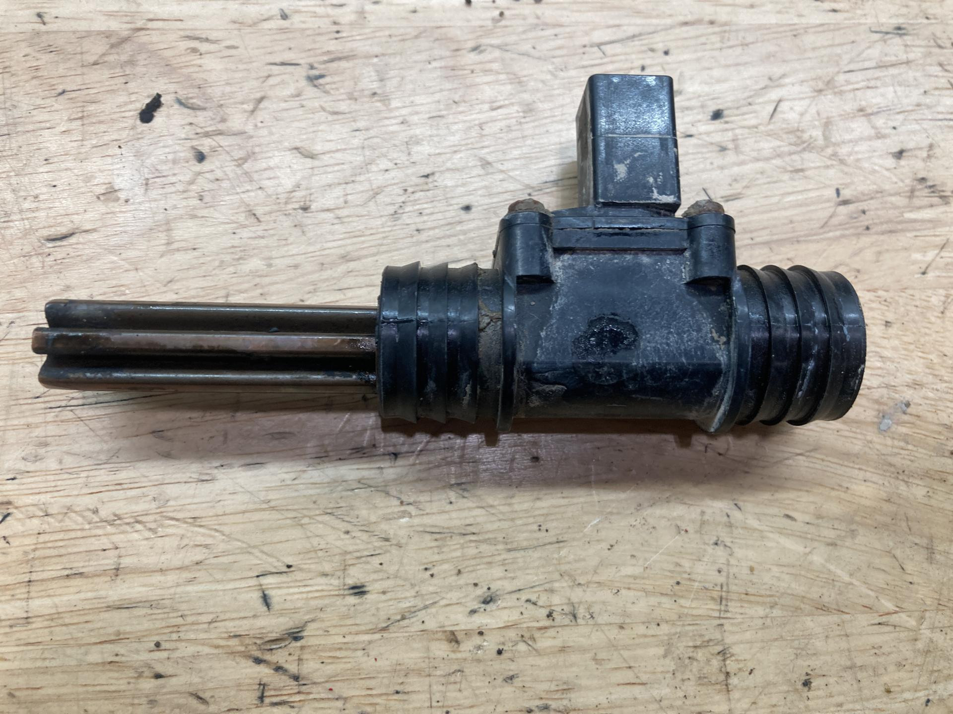 471-9471 | CAT C3.8 Engine Component for Sale