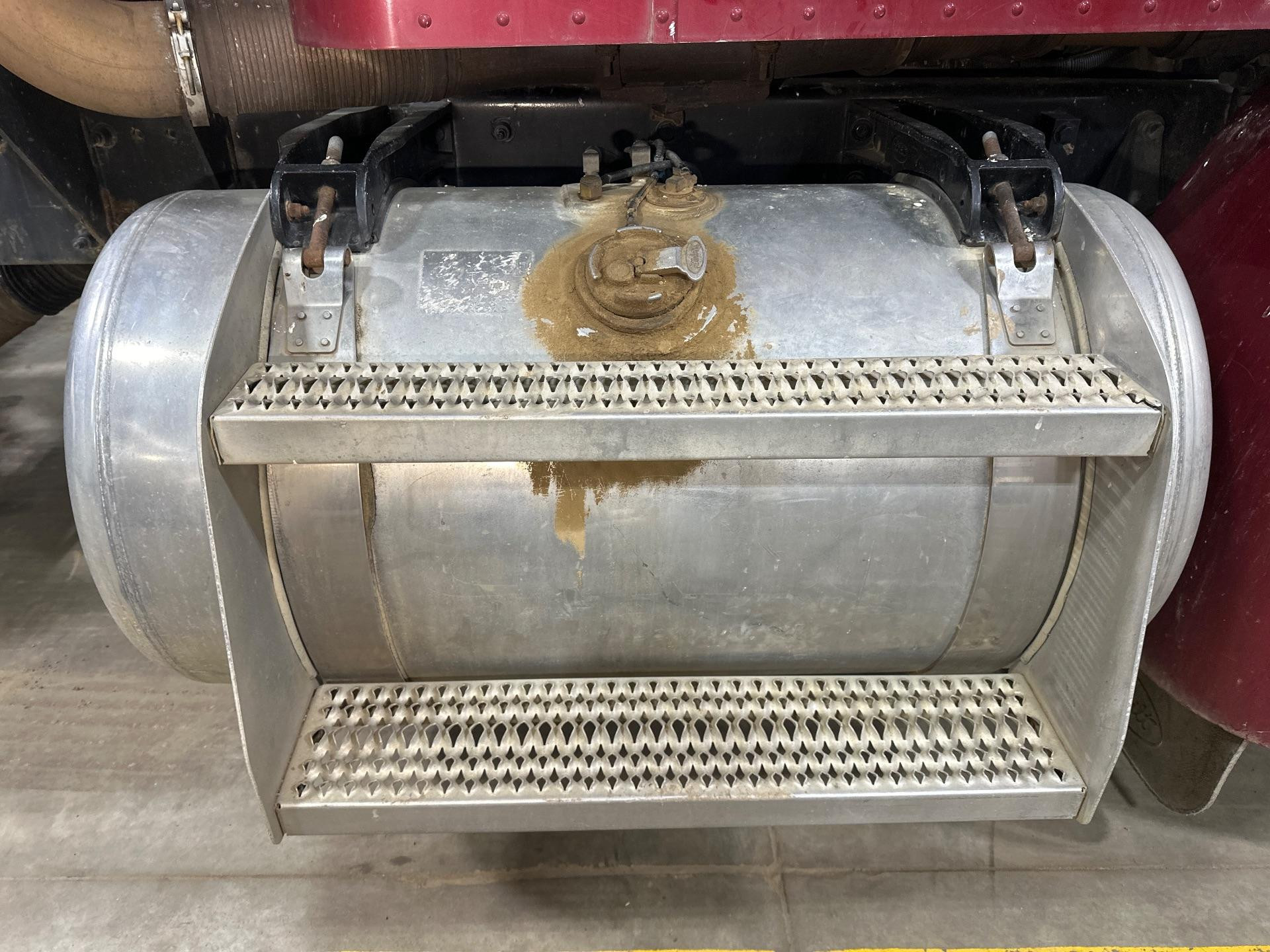 NA | Peterbilt 386 Fuel Tank for Sale