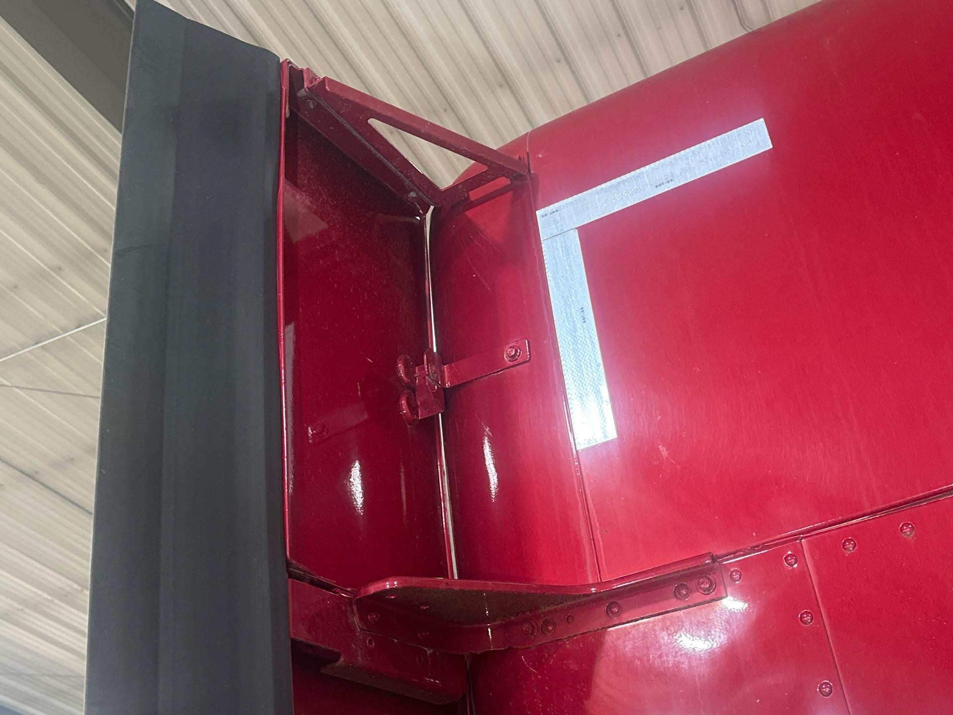 T78 1002 LH 3 | Kenworth T680 Side Fairing/Cab Extender for Sale