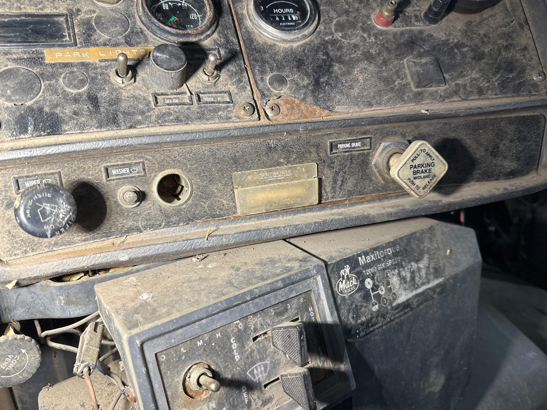 Mack DM600 Dash Panel for Sale