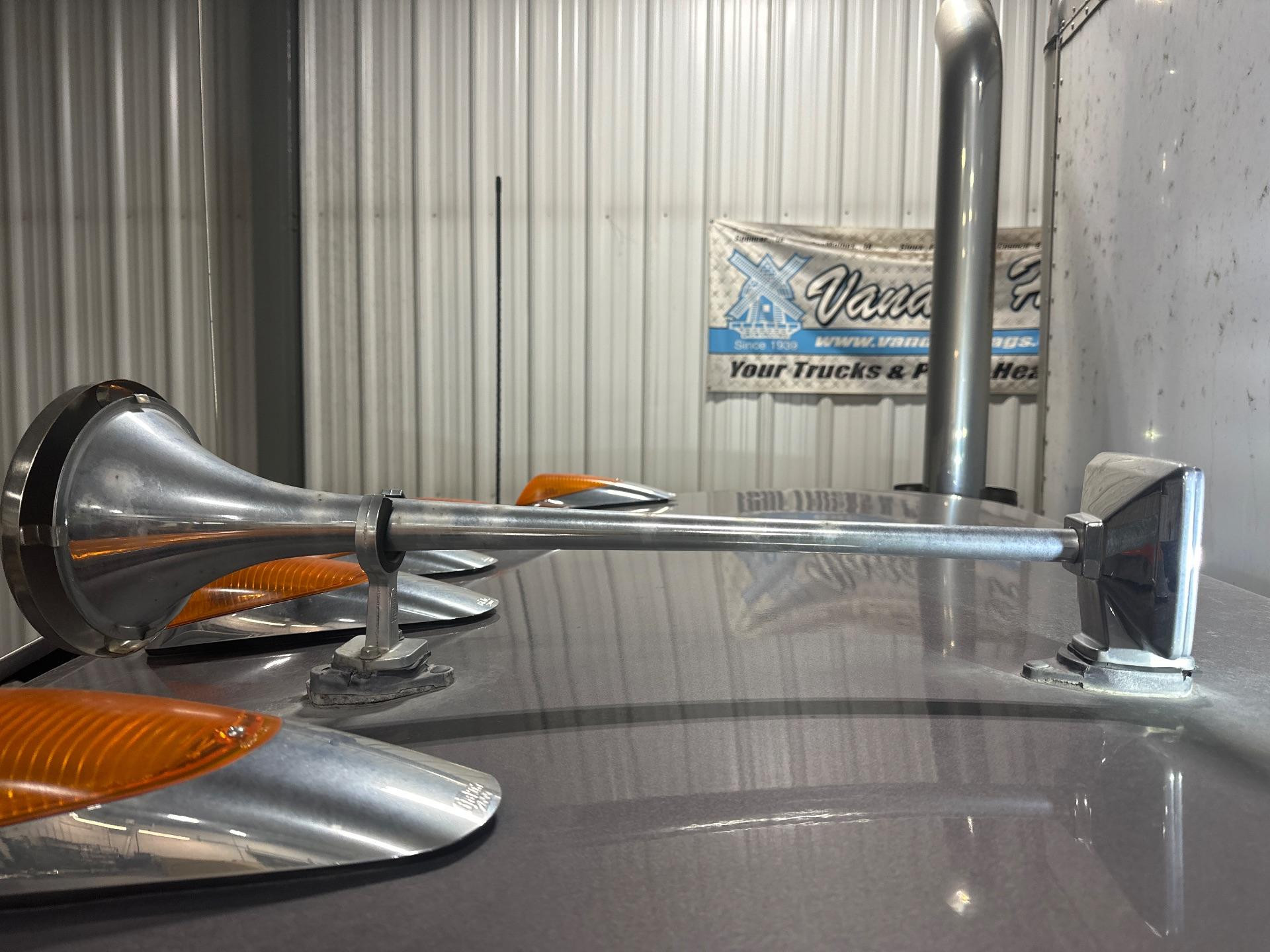 Peterbilt 337 Horn for Sale