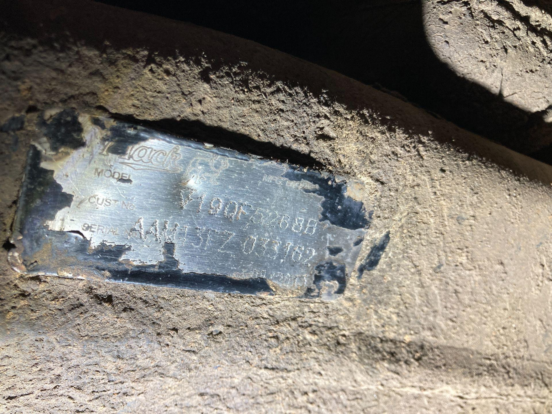 V19QF5268B | Mack CRD150 Axle Housing for Sale