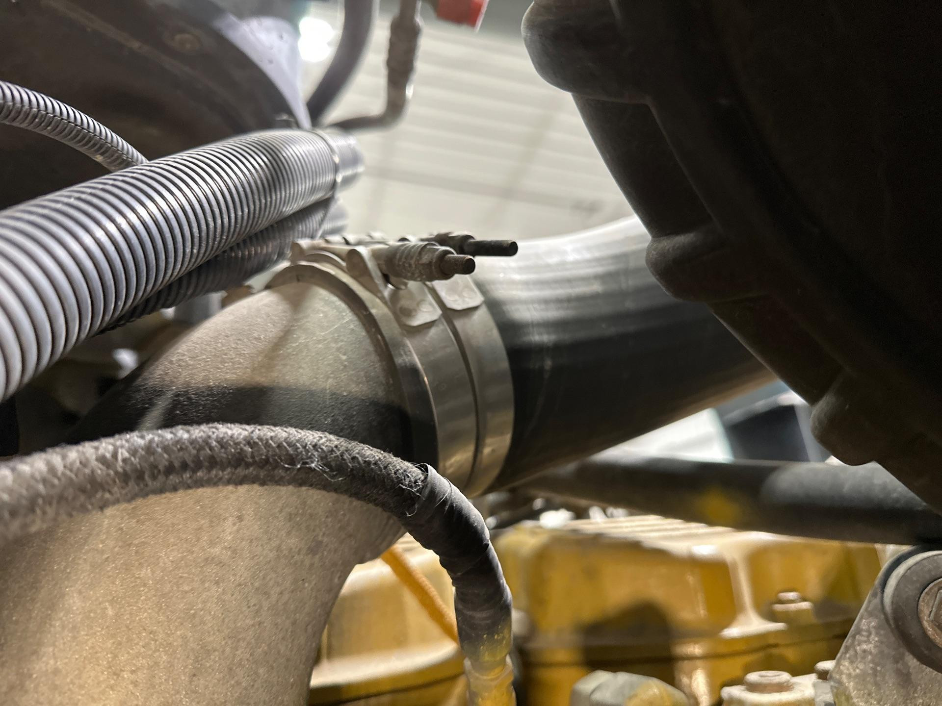 Peterbilt 387 Air Transfer Tube for Sale