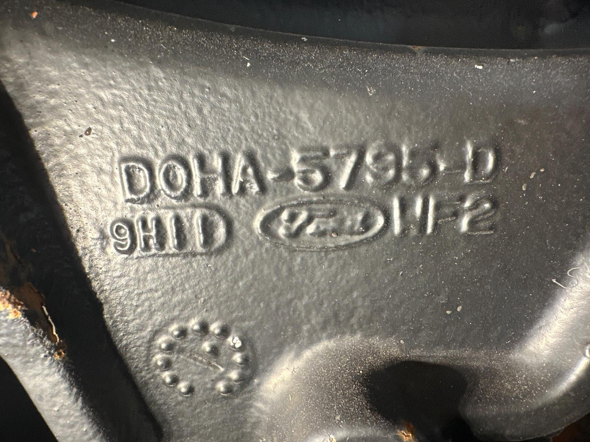 Ford L8513 Suspension Spring Hanger for Sale