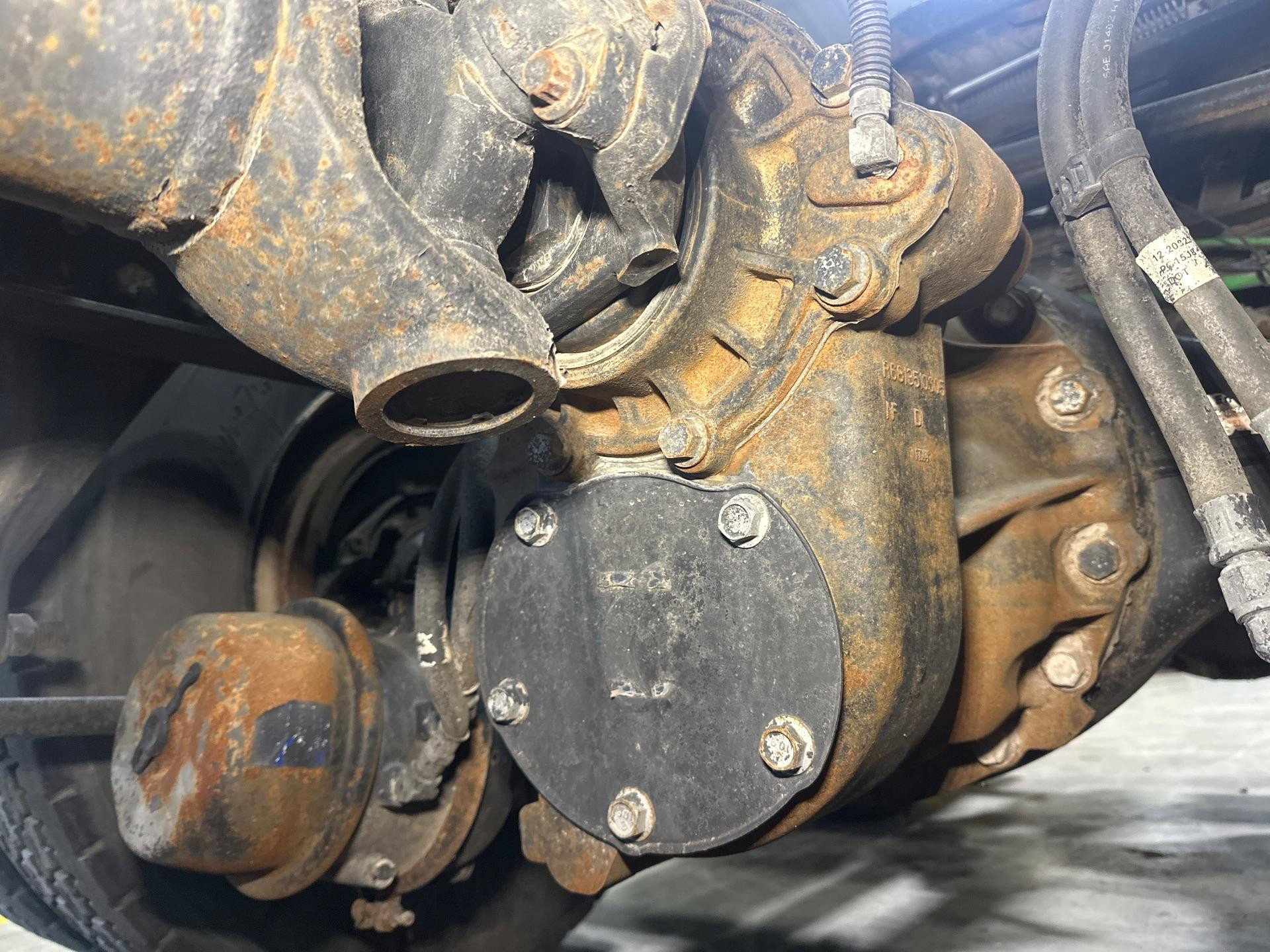 C11-00042-045 | Alliance Axle RT44.0-4 Front Carrier | Differential Assembl