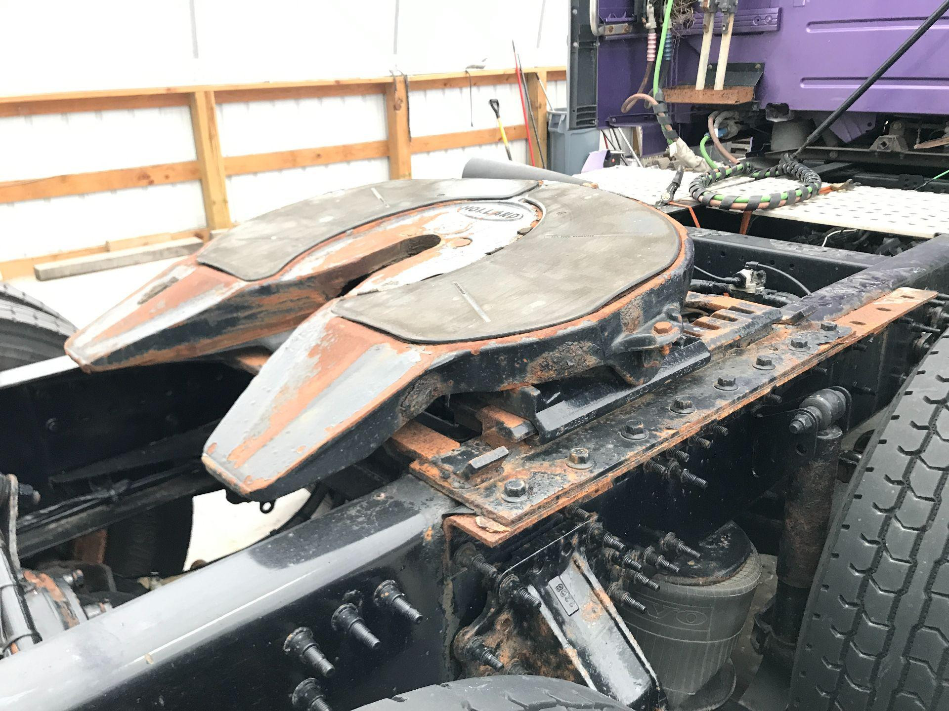 JSK37USA-A-075 | Holland FW31 Fifth Wheel for Sale