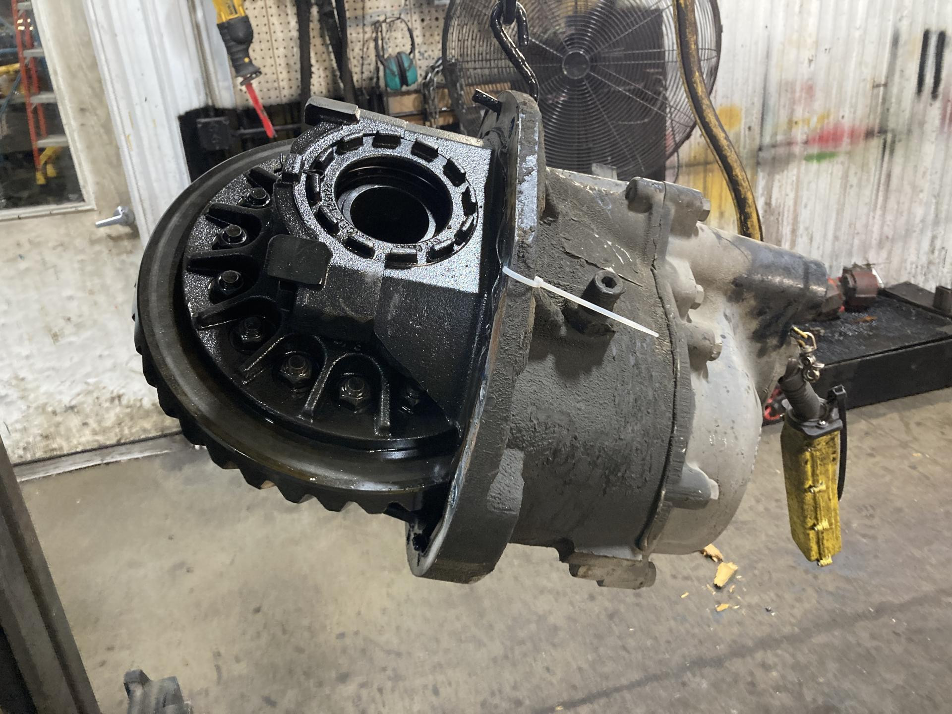 RD20145-342 | Eaton DSP41 Front Carrier | Differential Assembly for Sale