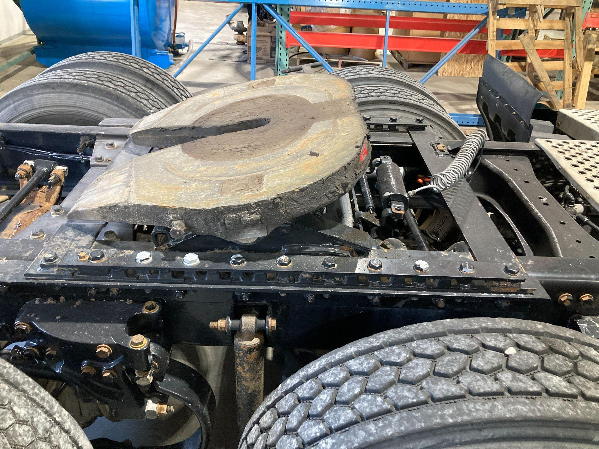 Jost JSK37USB-A8PX16 Fifth Wheel for Sale