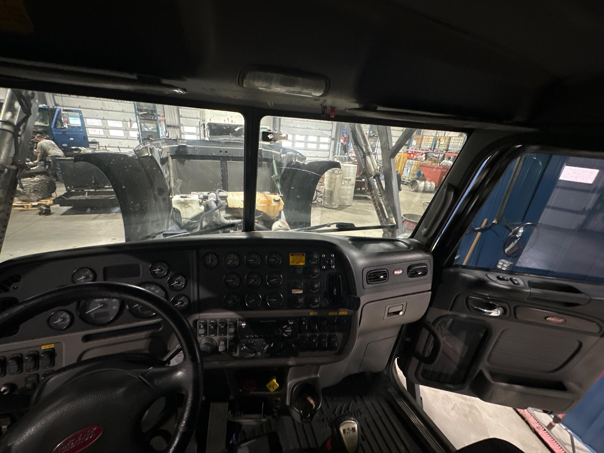 Peterbilt 389 Dash Assembly for Sale