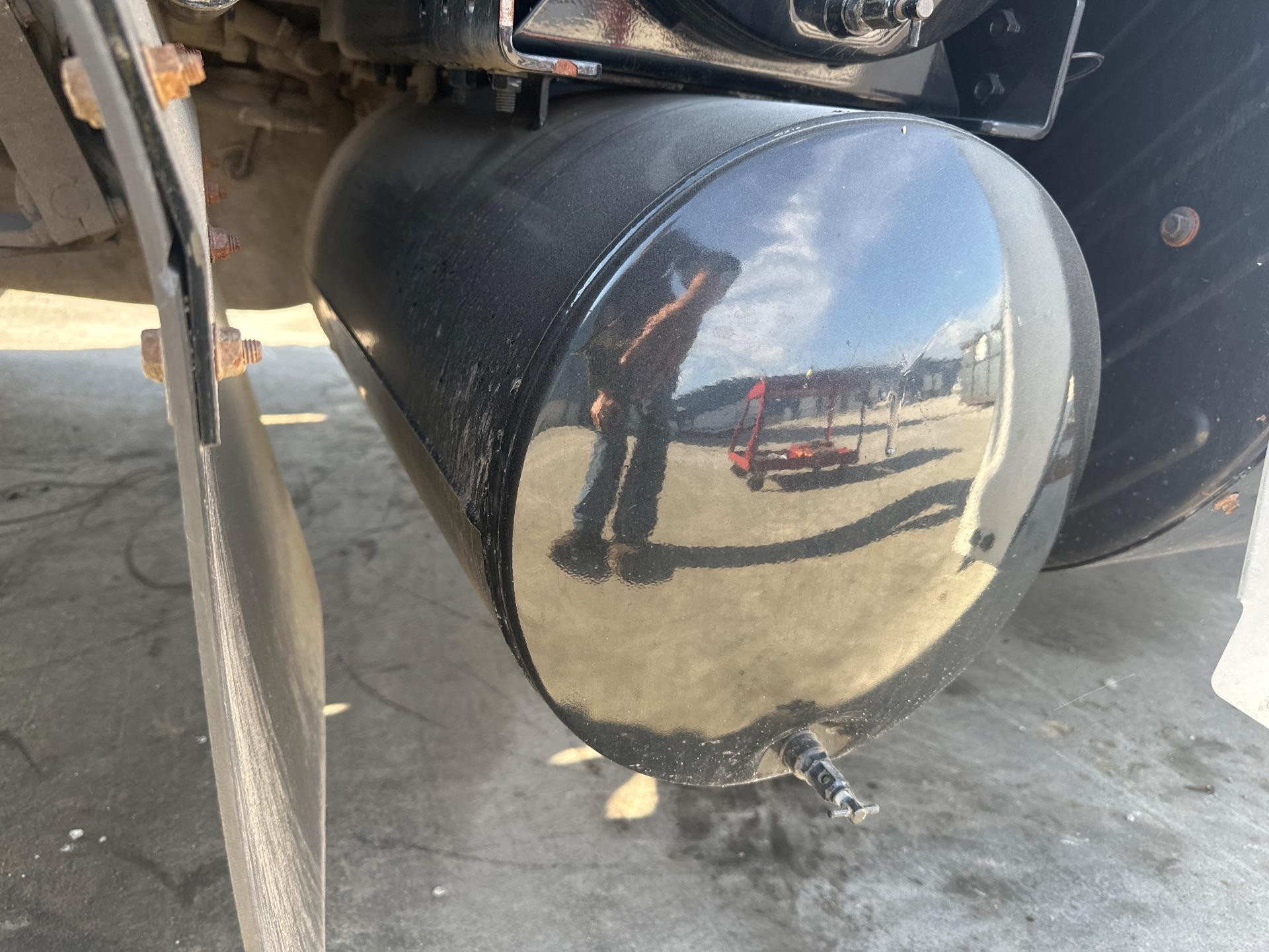 Mack PINNACLE Air Tank for Sale