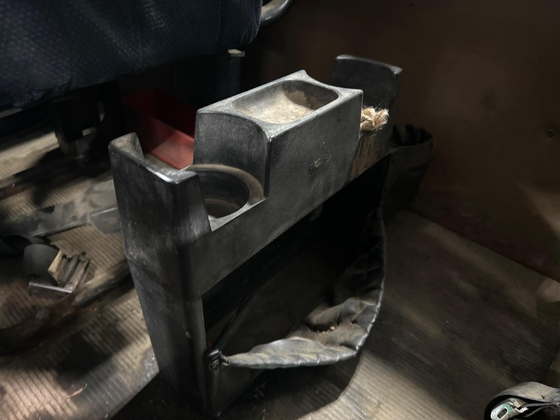 Peterbilt 375 Console for Sale