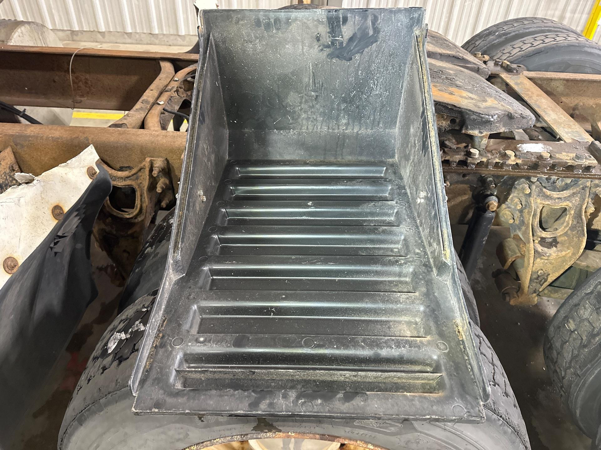 564.55369 | International 9100 Battery Box Cover for Sale