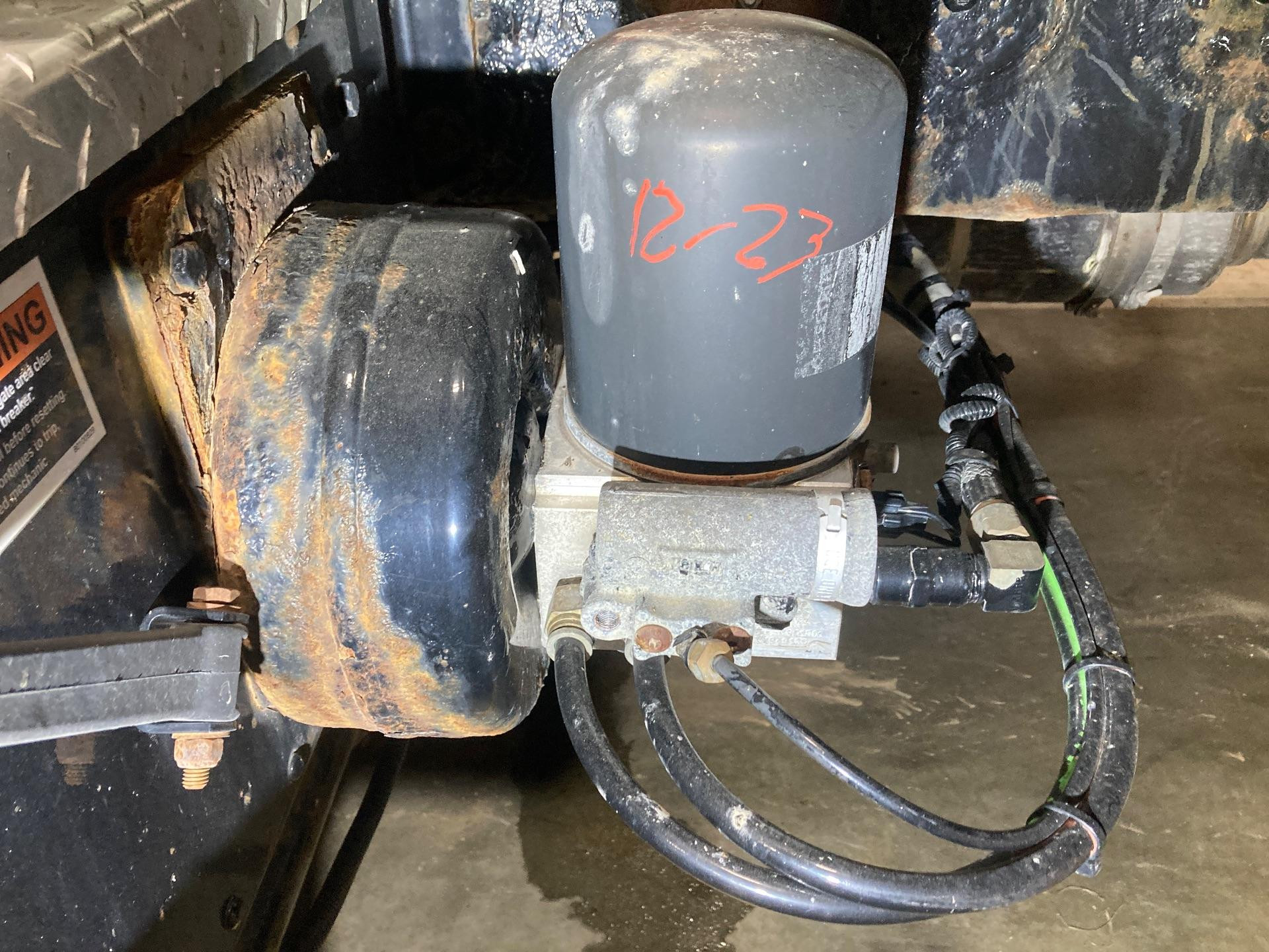 K049196 | Bendix 5010696 Air Dryer for Sale