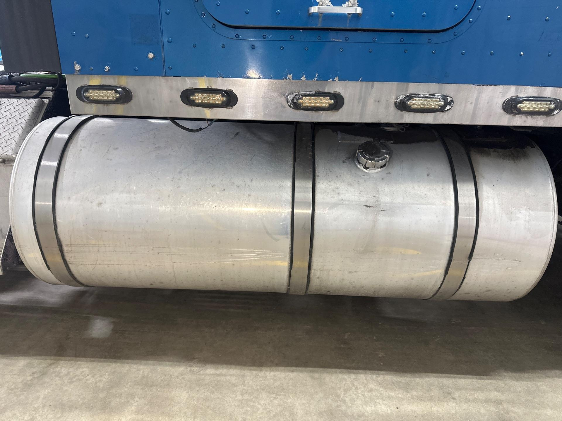 3510773C91 | International 9400 Fuel Tank for Sale