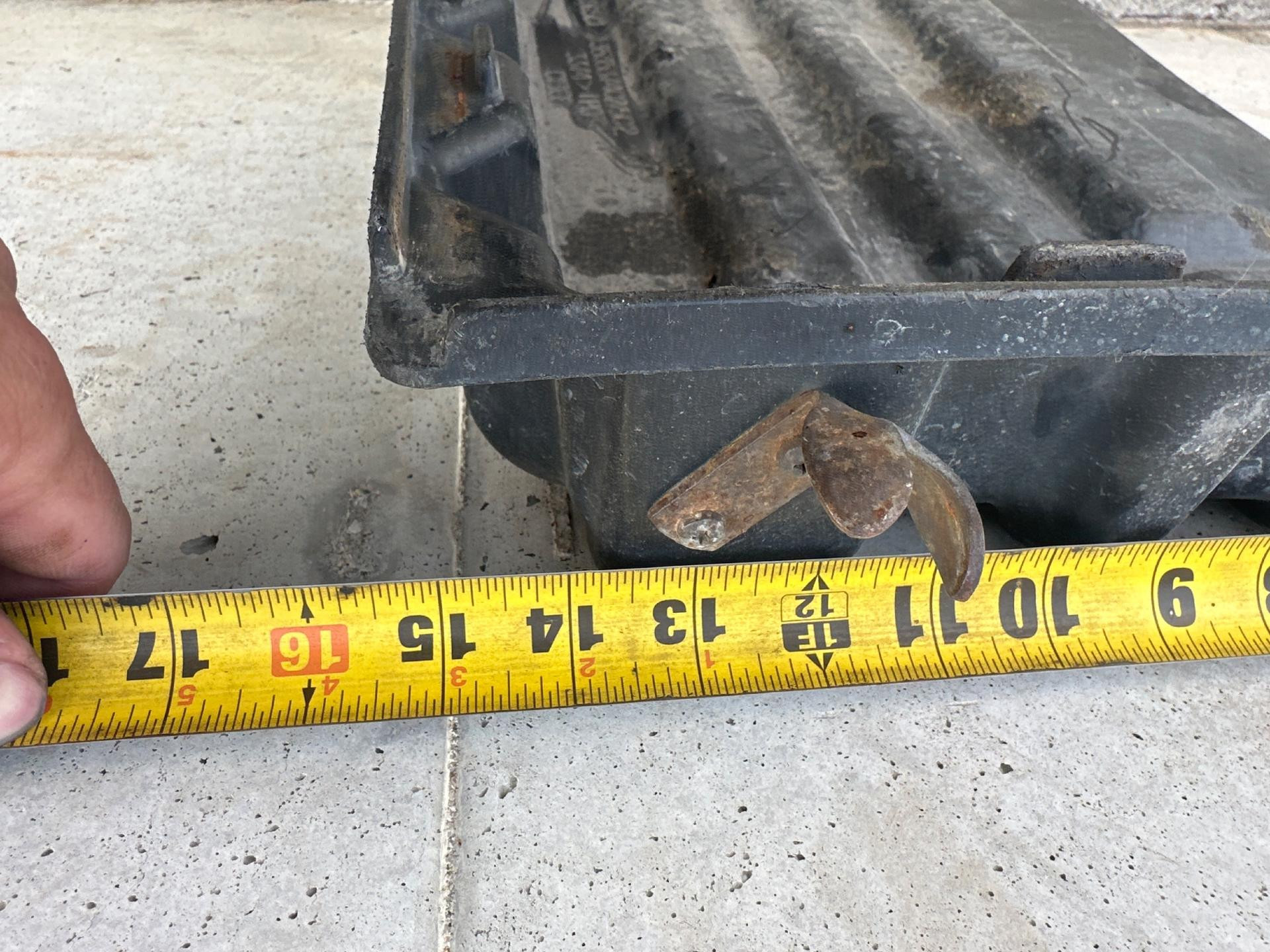 Ford F750 Battery Box Cover for Sale