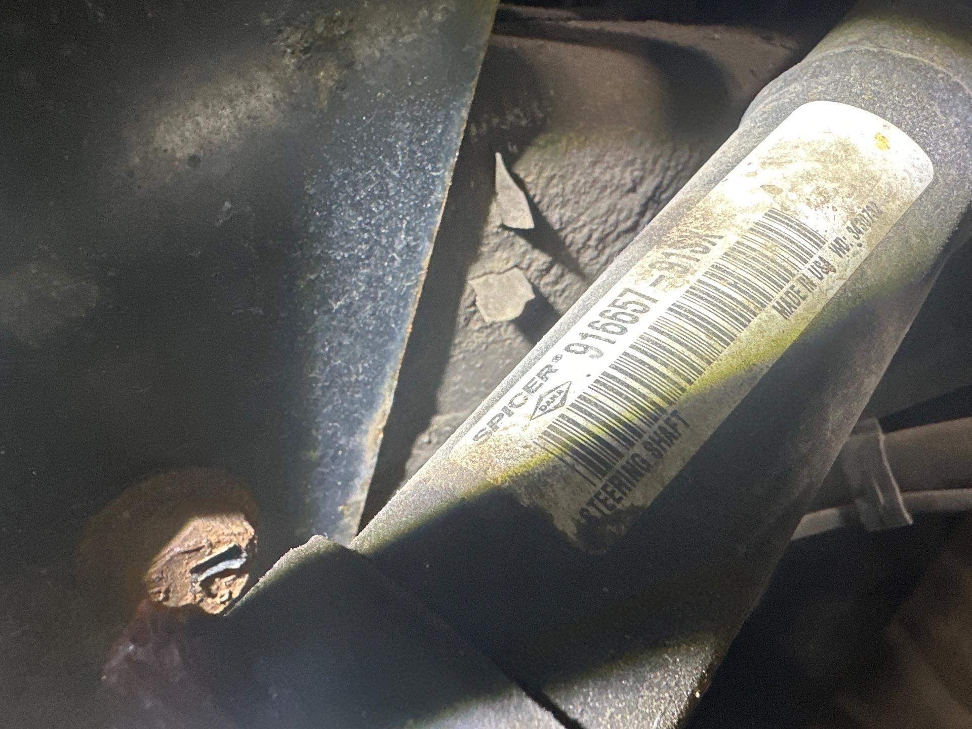 916657-91SX | Kenworth T300 Steering Shaft for Sale