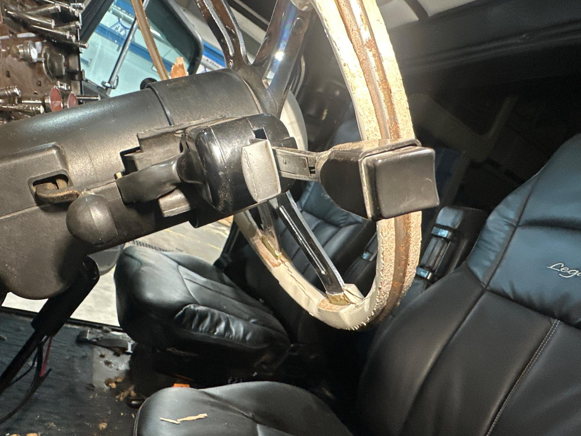 DOTQQC83 | Peterbilt 379 Turn Signal/Column Switch for Sale