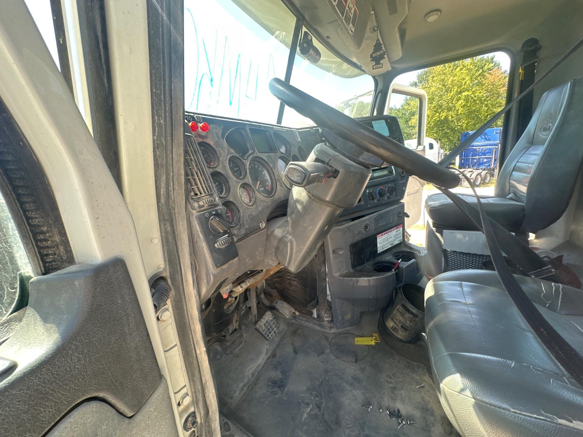 Mack GU400 Steering Column for Sale
