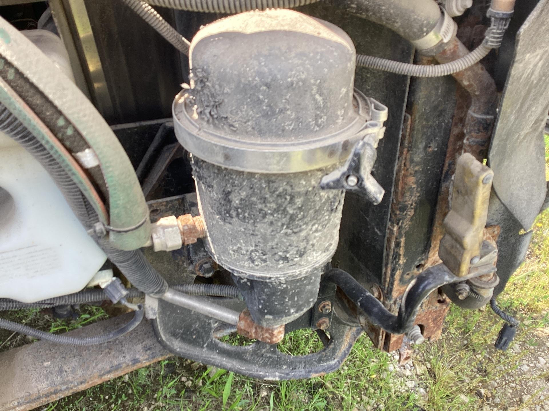 International MAXXFORCE 13 Engine Oil Filter Base for Sale