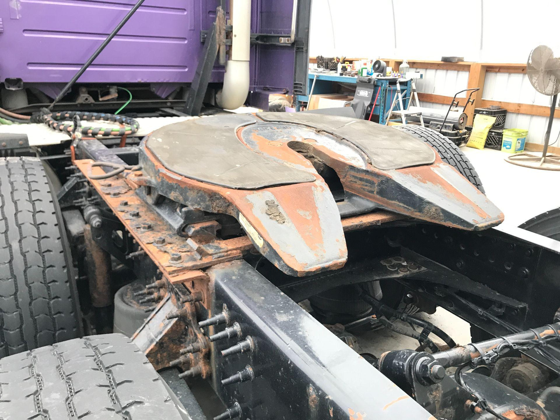 JSK37USA-A-075 | Holland FW31 Fifth Wheel for Sale