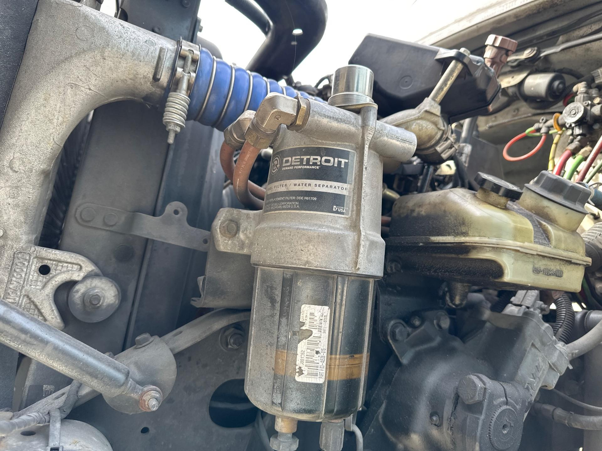 Detroit DD5 Fuel Filter Assembly for Sale