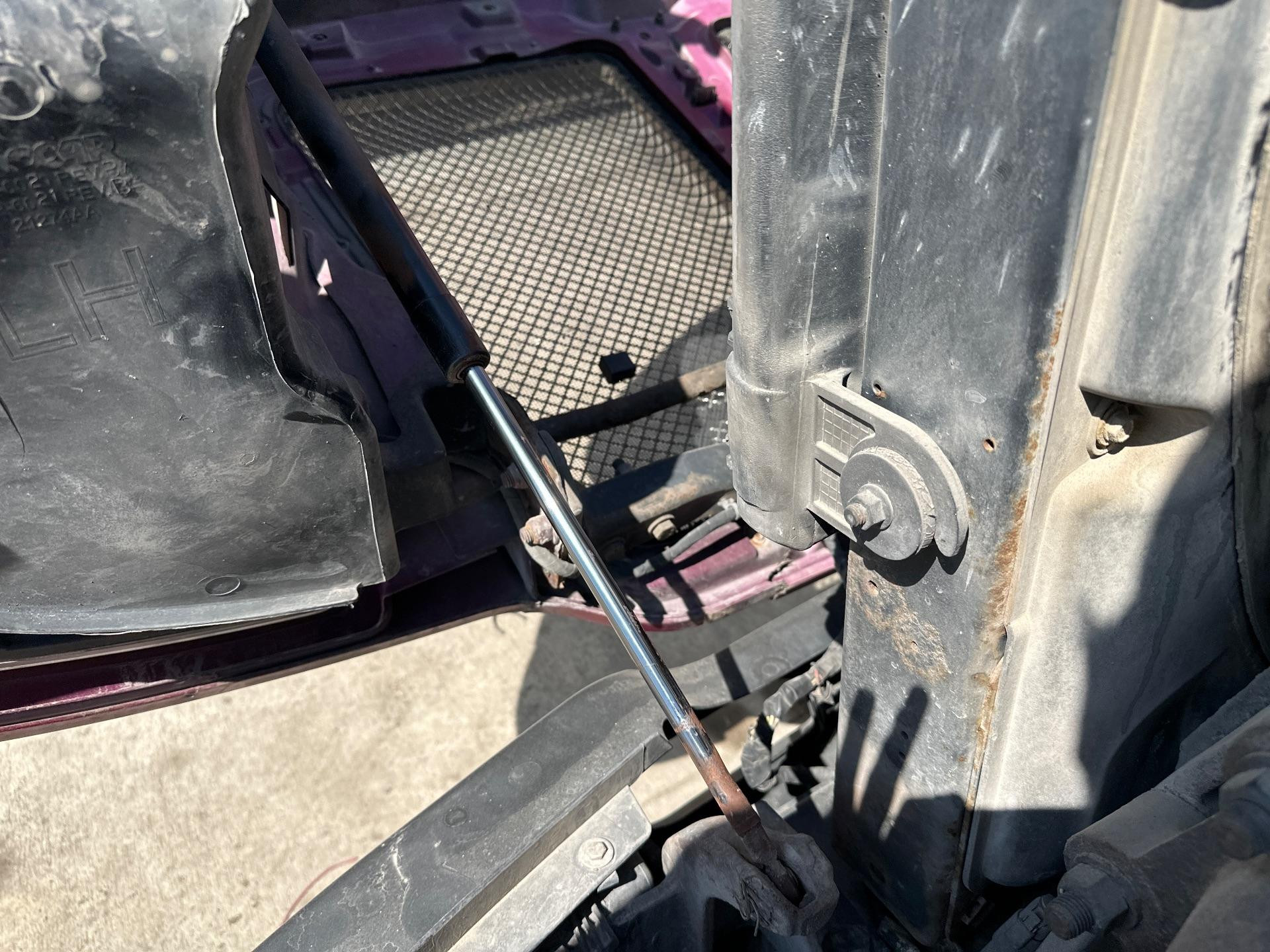 Kenworth T680 Hood Shock for Sale