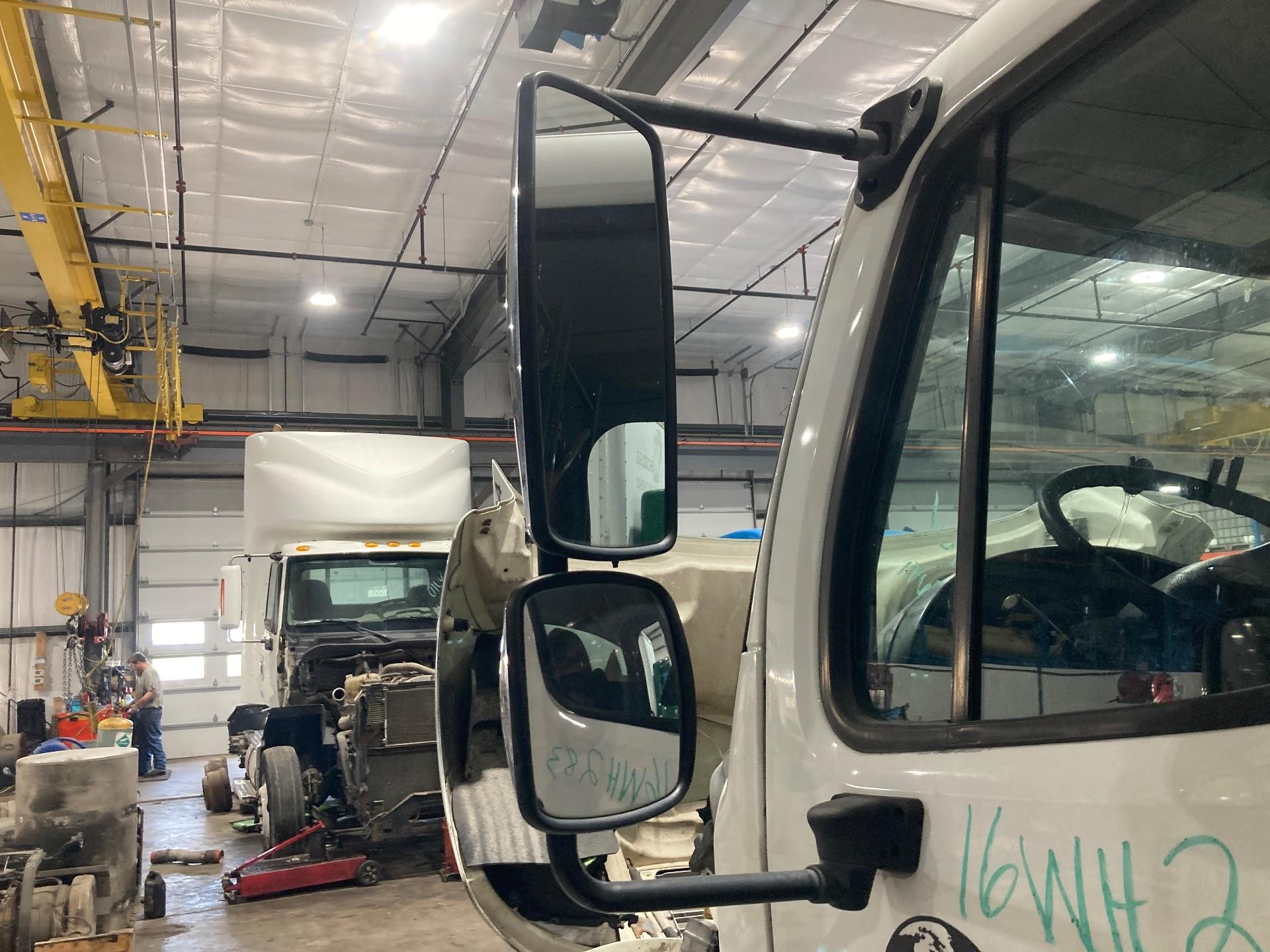 A22-59615-018 | Freightliner 108SD Door Mirror for Sale