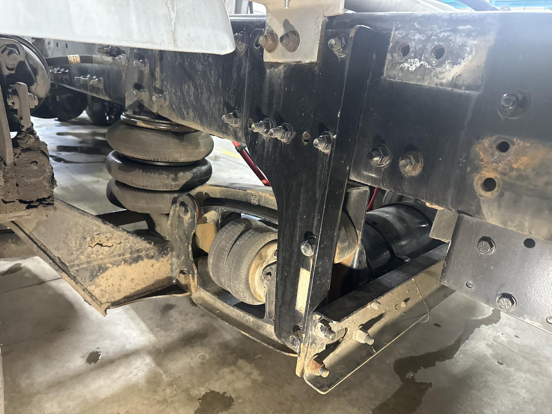 Hendrickson SC13 Lift (Tag / Pusher) Axle for Sale