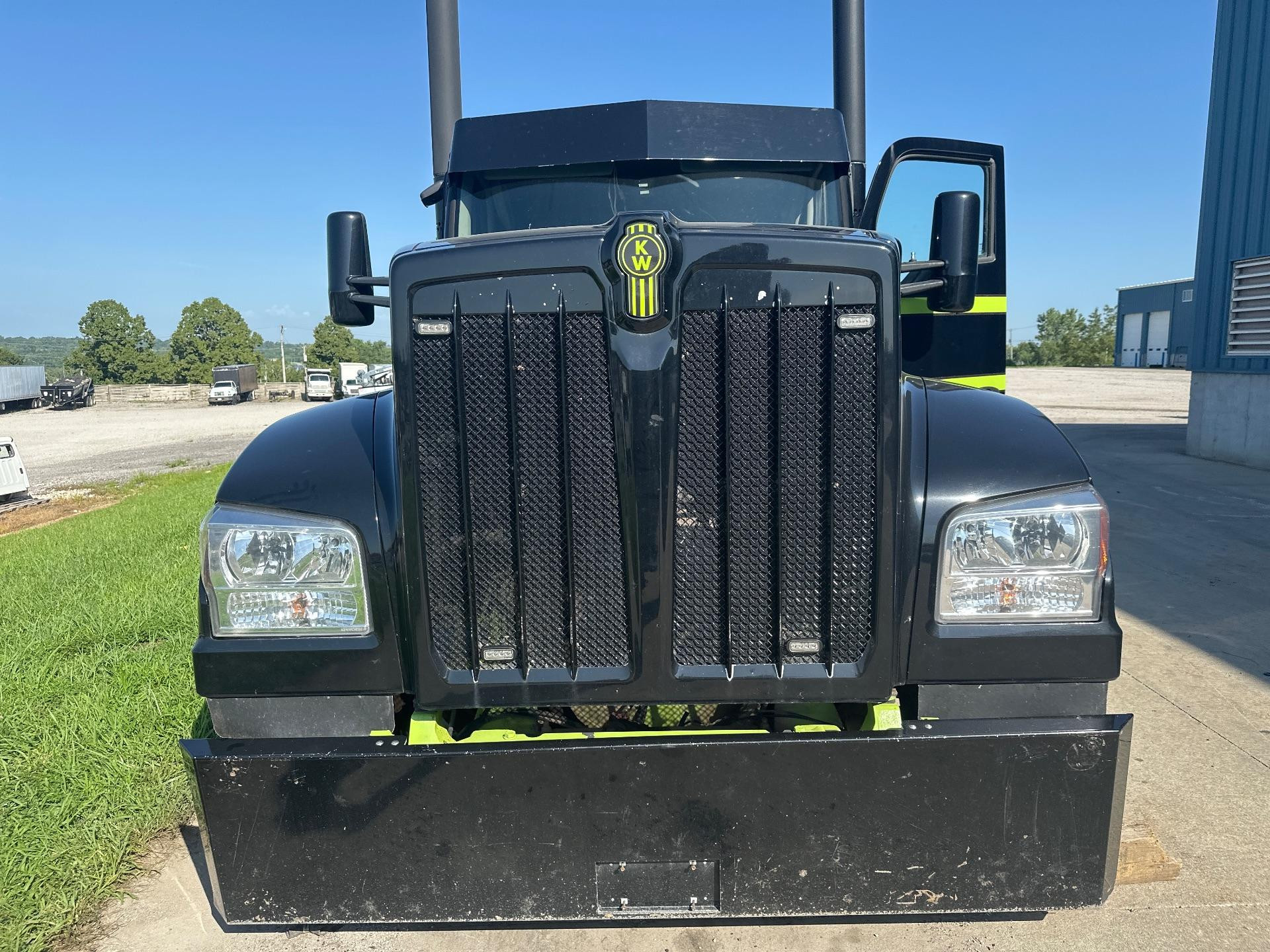 Kenworth W990 Hood for Sale