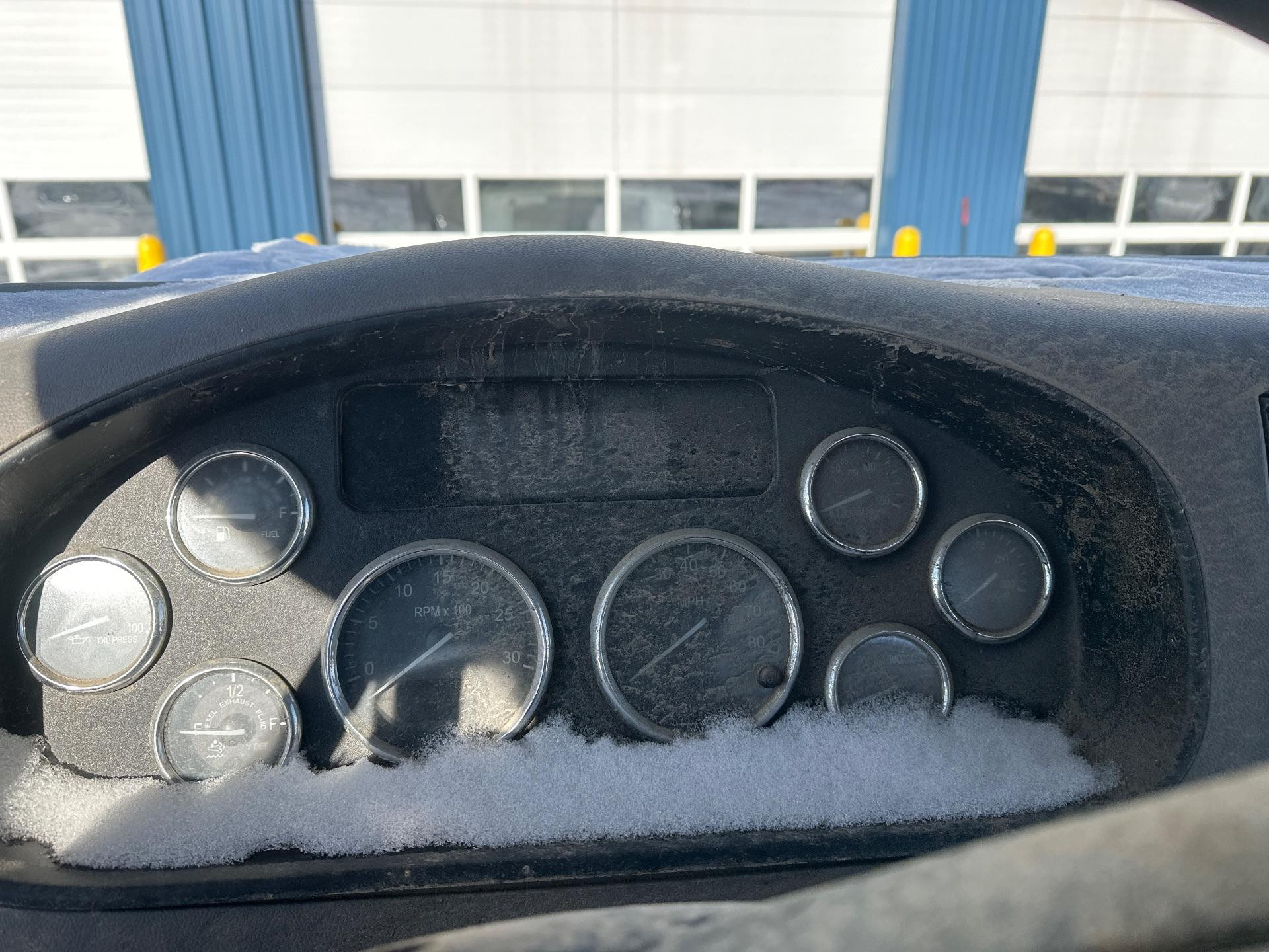 Peterbilt 337 Speedometer Instrument Cluster for Sale